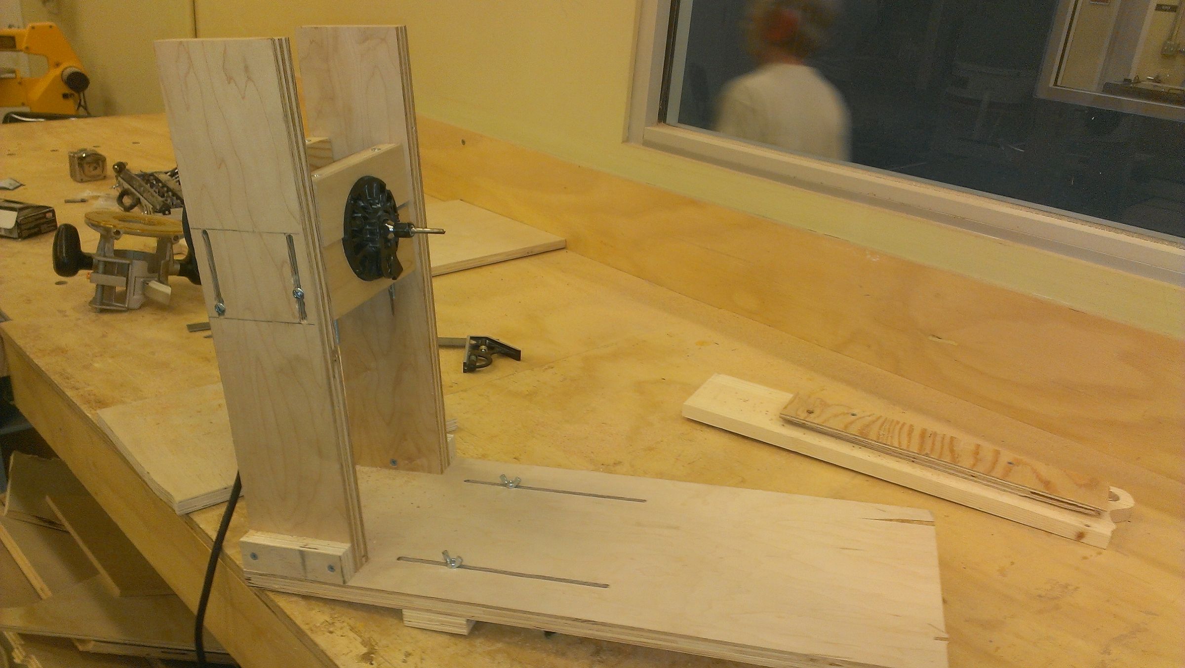Router Jig for Flutes on Wood Lathe : 4 Steps (with Pictures ...