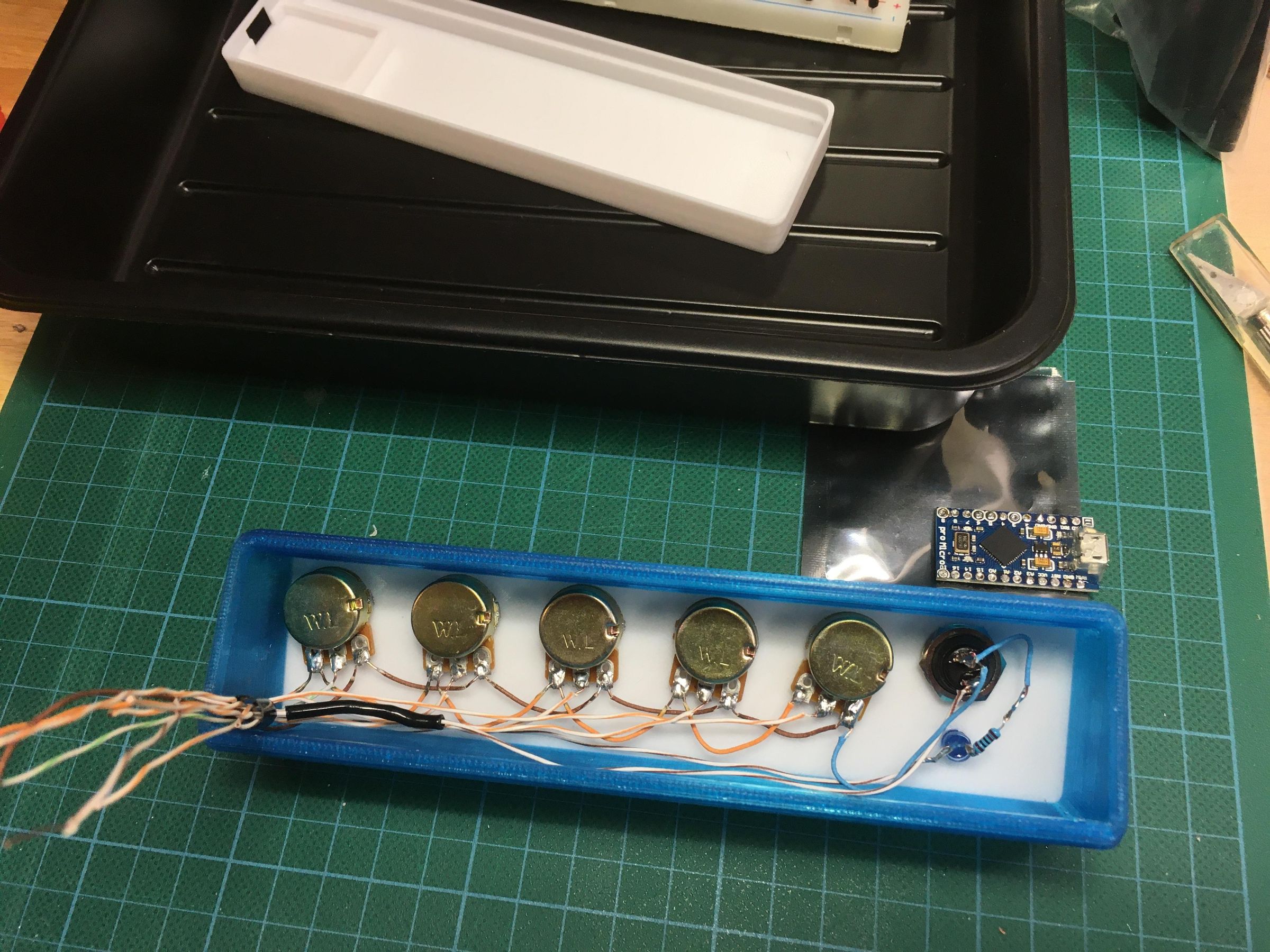 Arduino Keyboard Joystick Extender Box and Sound Controller Thing Using ...