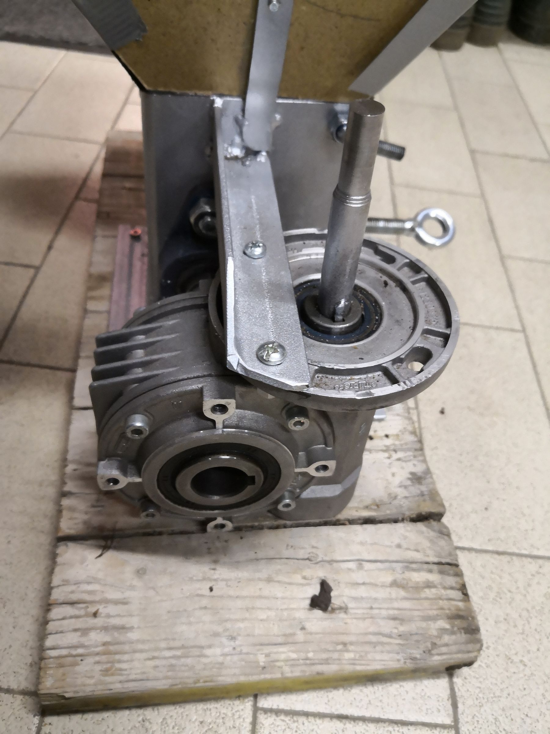 Adjustable Nut Cracking Machine : 6 Steps (with Pictures) - Instructables