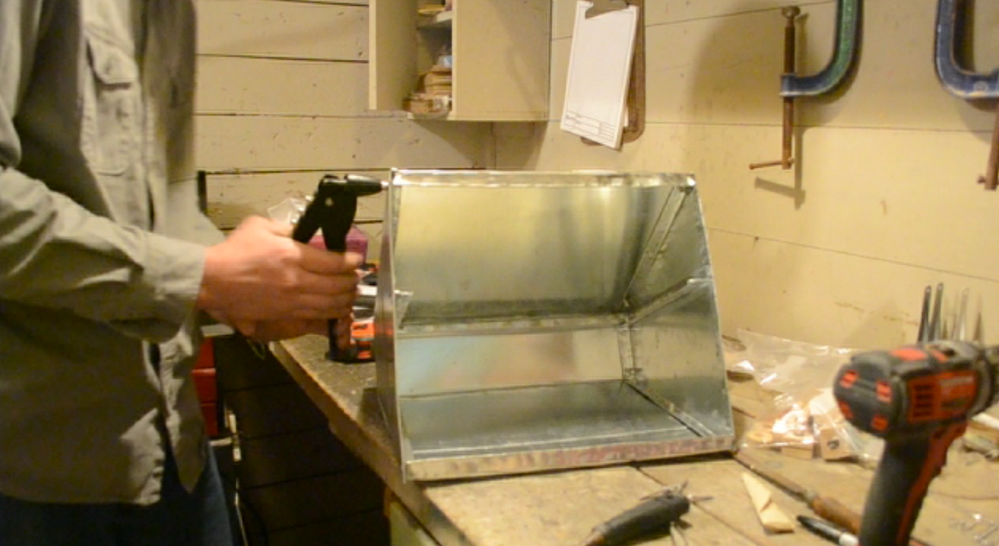 Reflector Oven for Campfires : 10 Steps (with Pictures) - Instructables