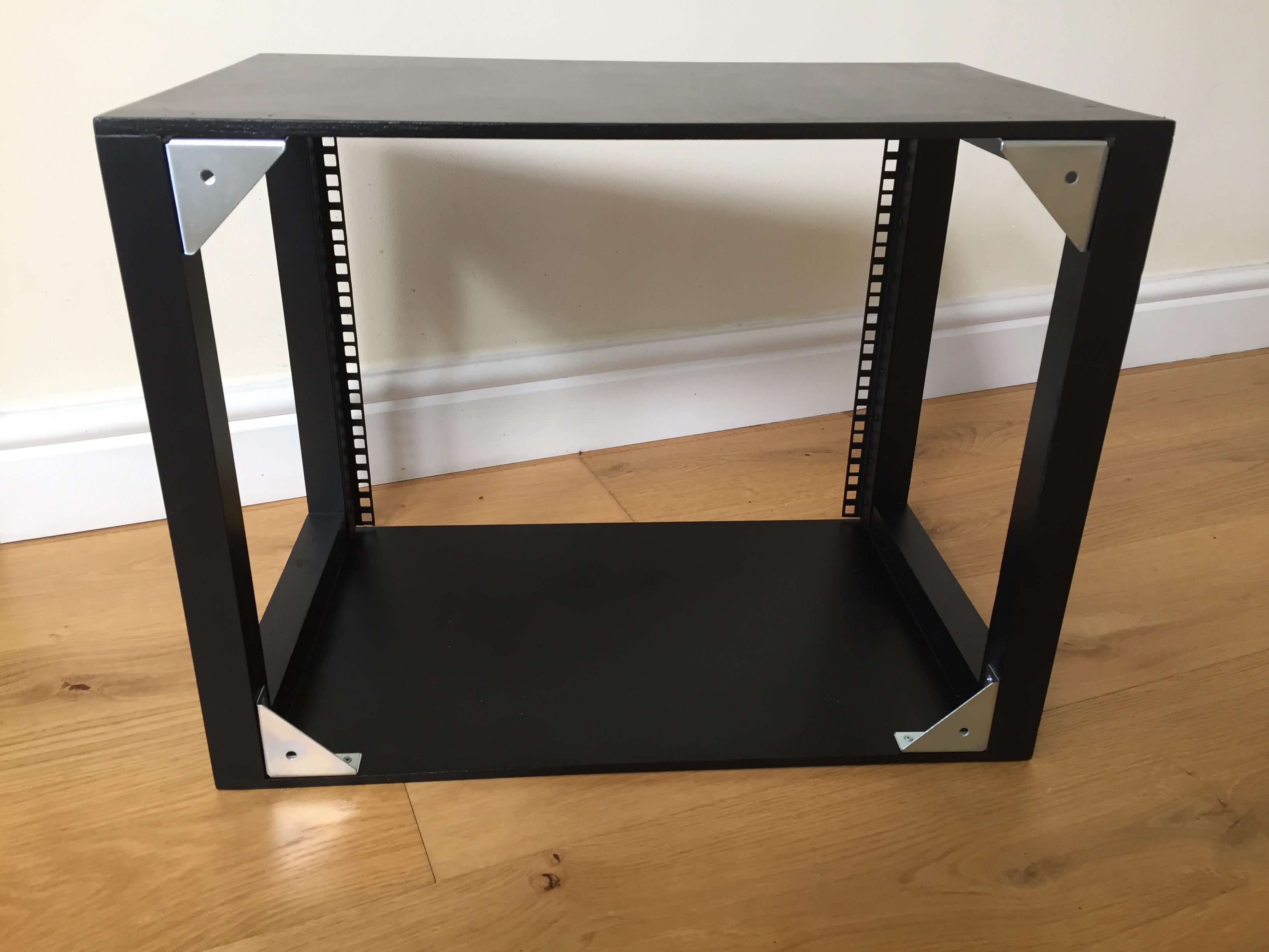 19 Inch 9U Comms Rack Made of Wood : 5 Steps - Instructables