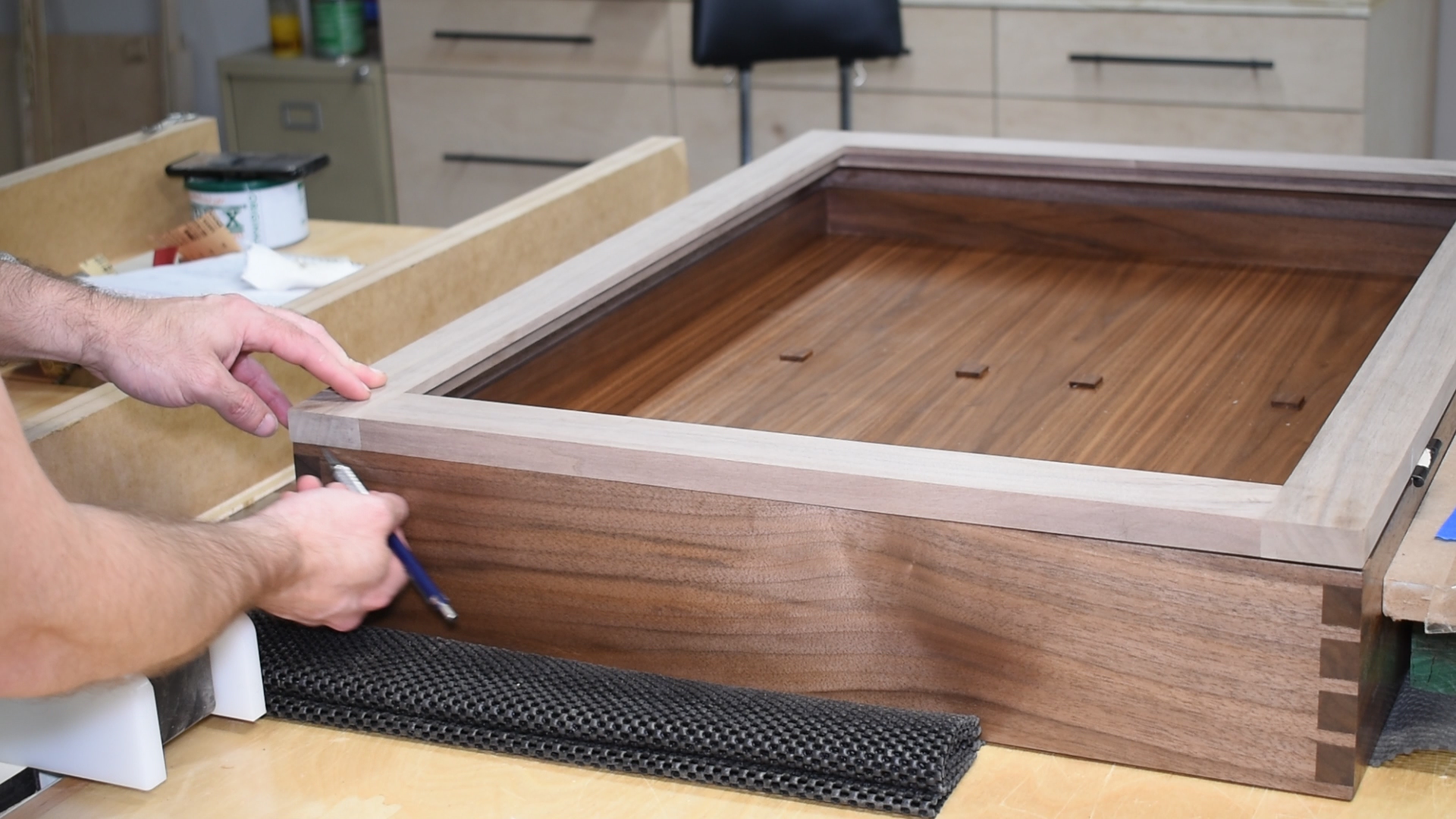 Comic Book Display Cabinet : 15 Steps (with Pictures) - Instructables