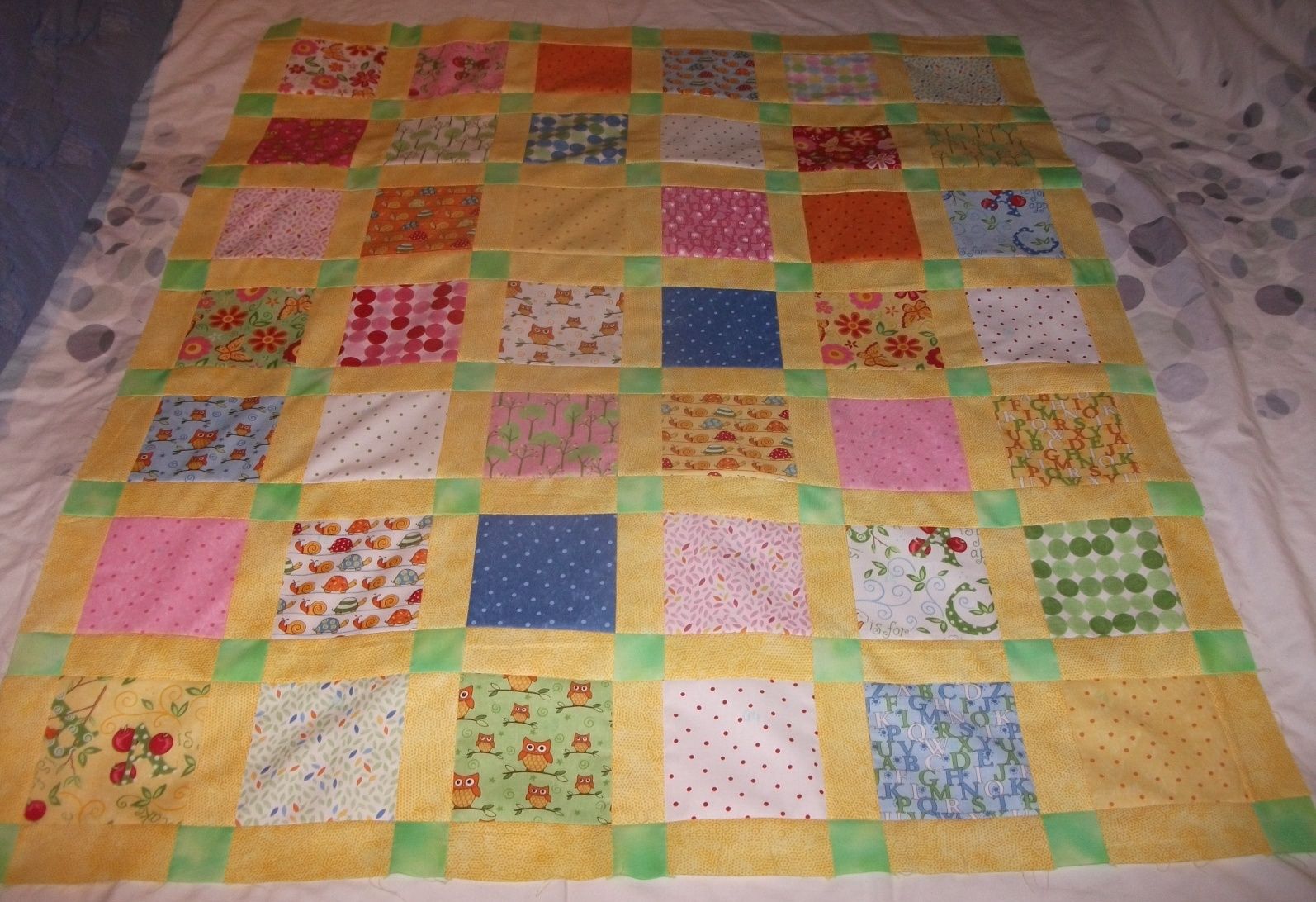 Charm Pack Baby Quilt : 12 Steps (with Pictures) - Instructables