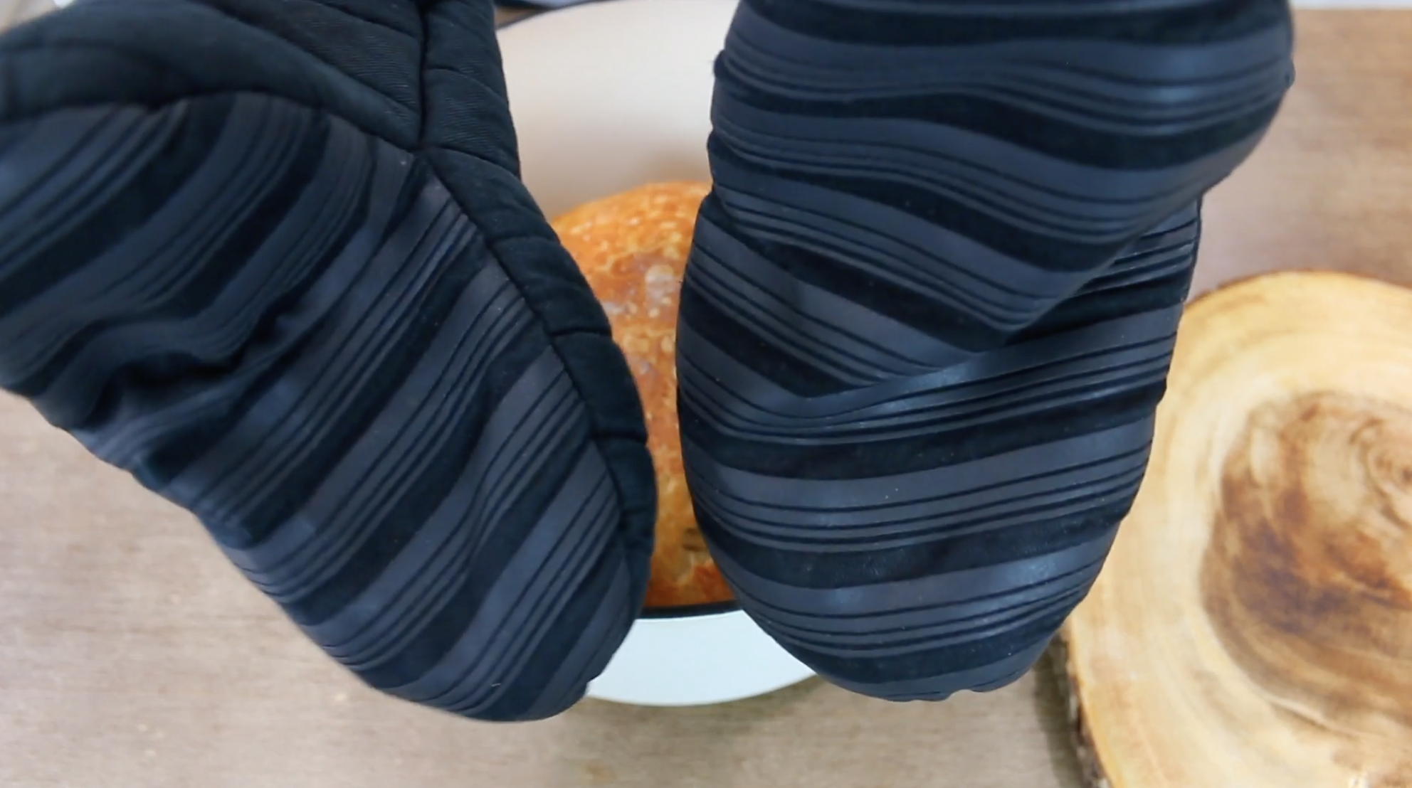 Lazy Man Bread | 4 Ingredients Bread Recipe | No Knead | No Machine ...