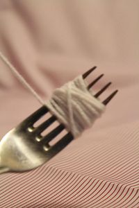 Create Yarn Pom Poms Using a Fork : 5 Steps (with Pictures) - Instructables