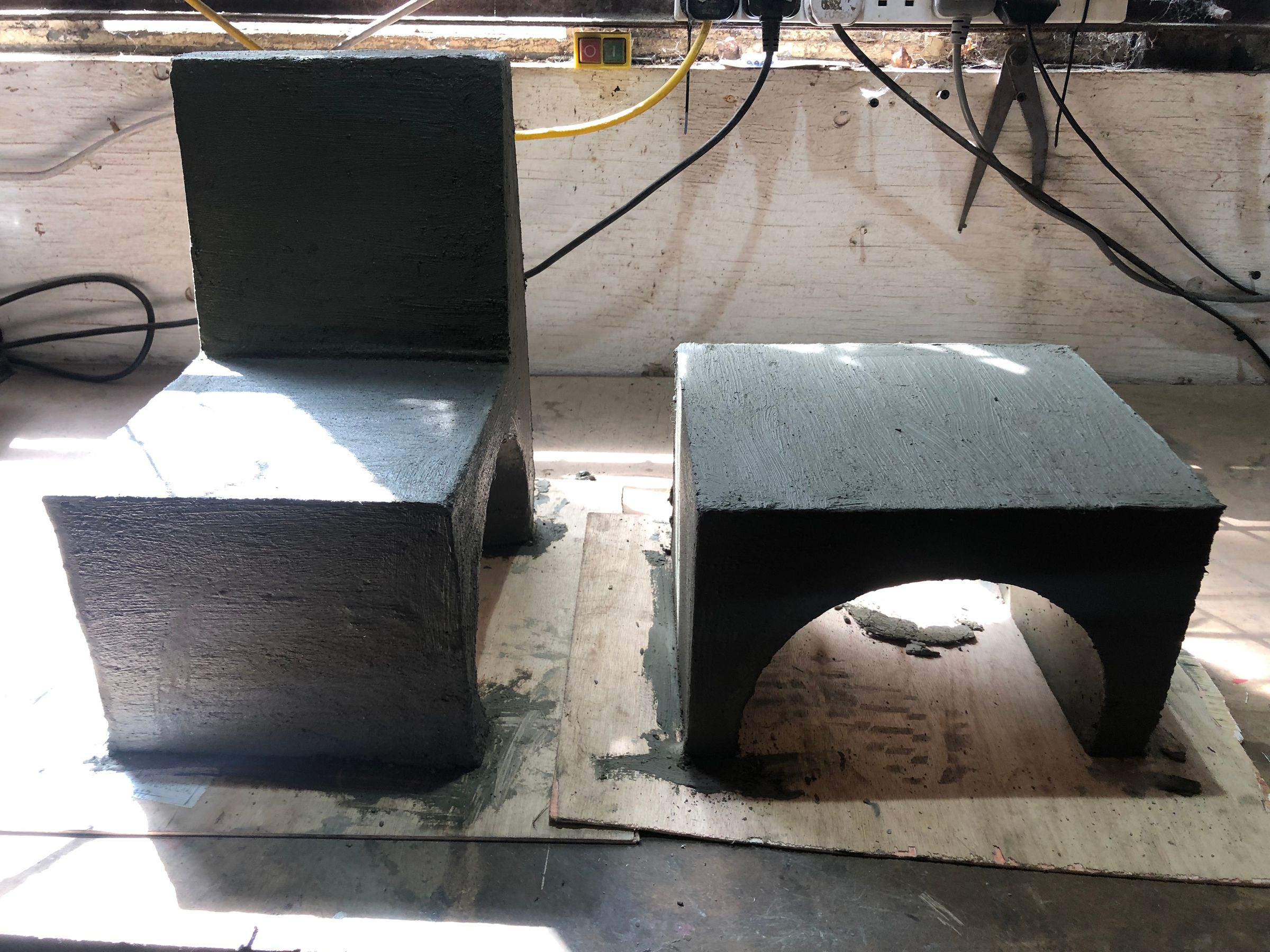 Concrete Chairs and Table : 11 Steps (with Pictures) - Instructables