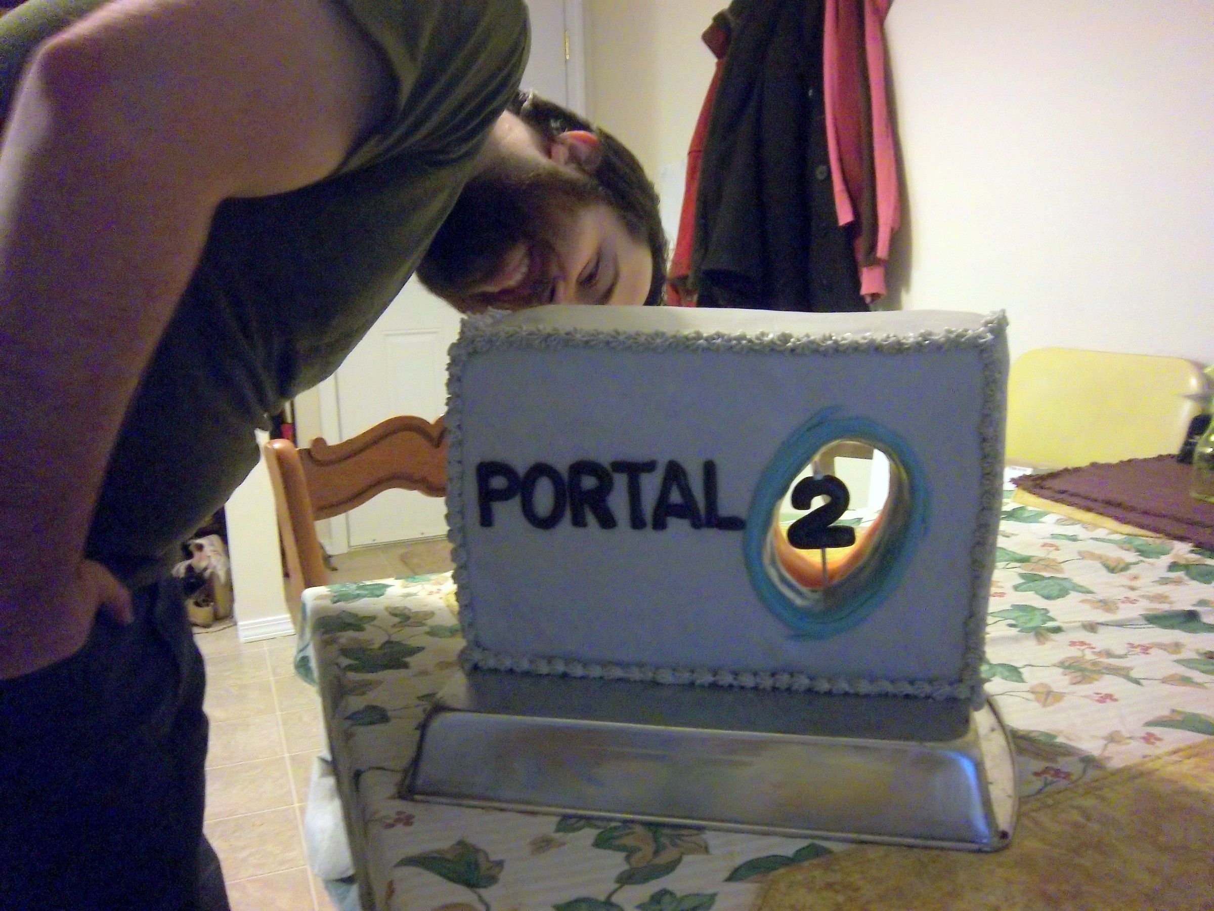 Portal 2 Cake - Instructables