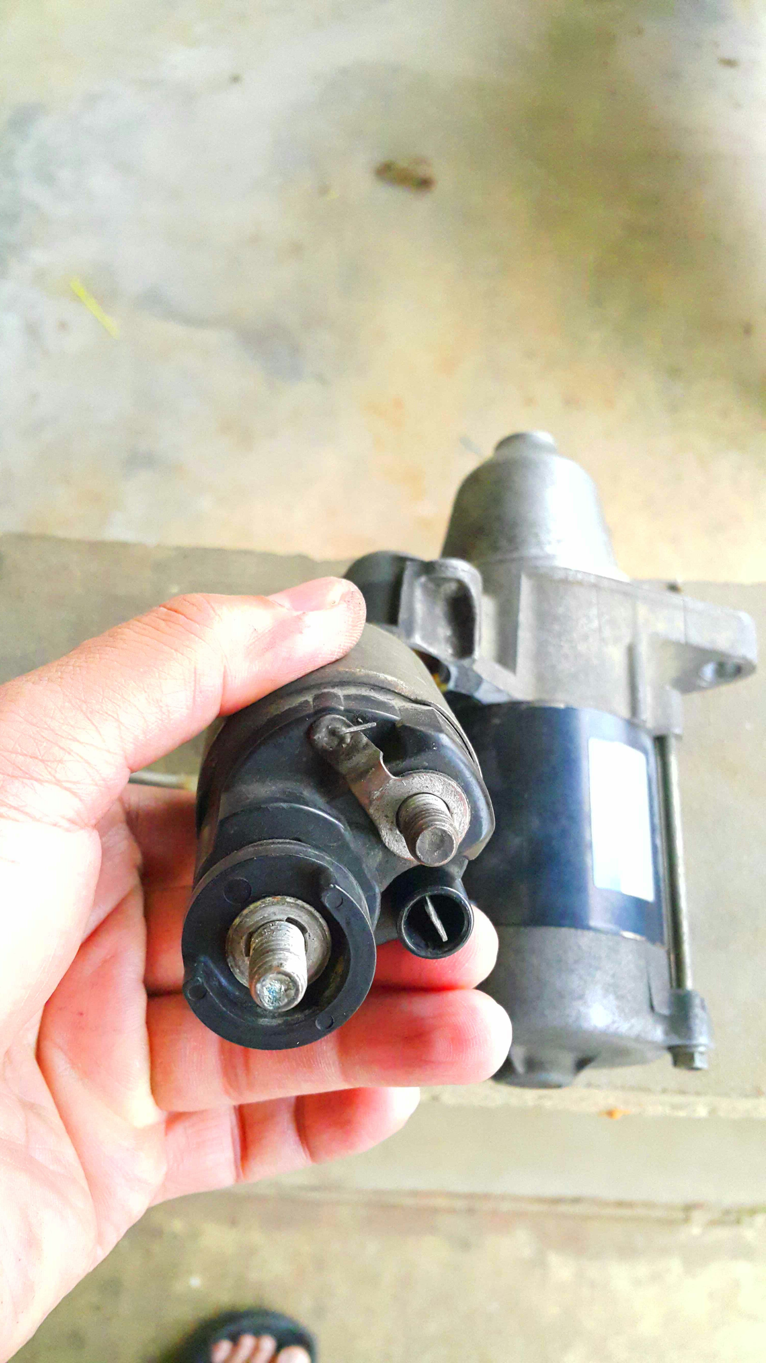 Replacing a Starter Solenoid (Honda Civic 1999, D15B Engine). : 7 Steps ...