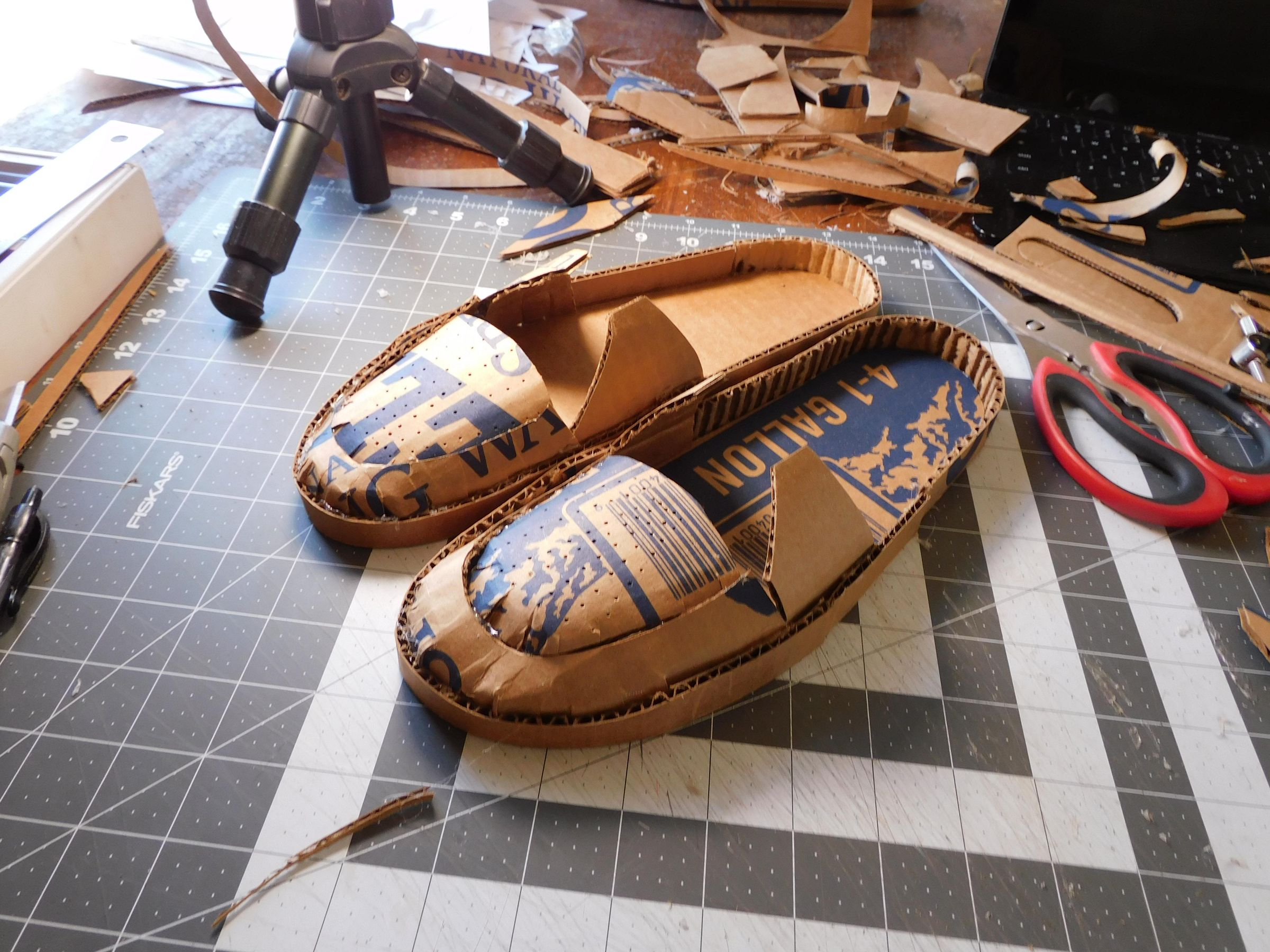 How to Make a Cardboard Shoe Advanced Version!!! : 8 Steps (with ...