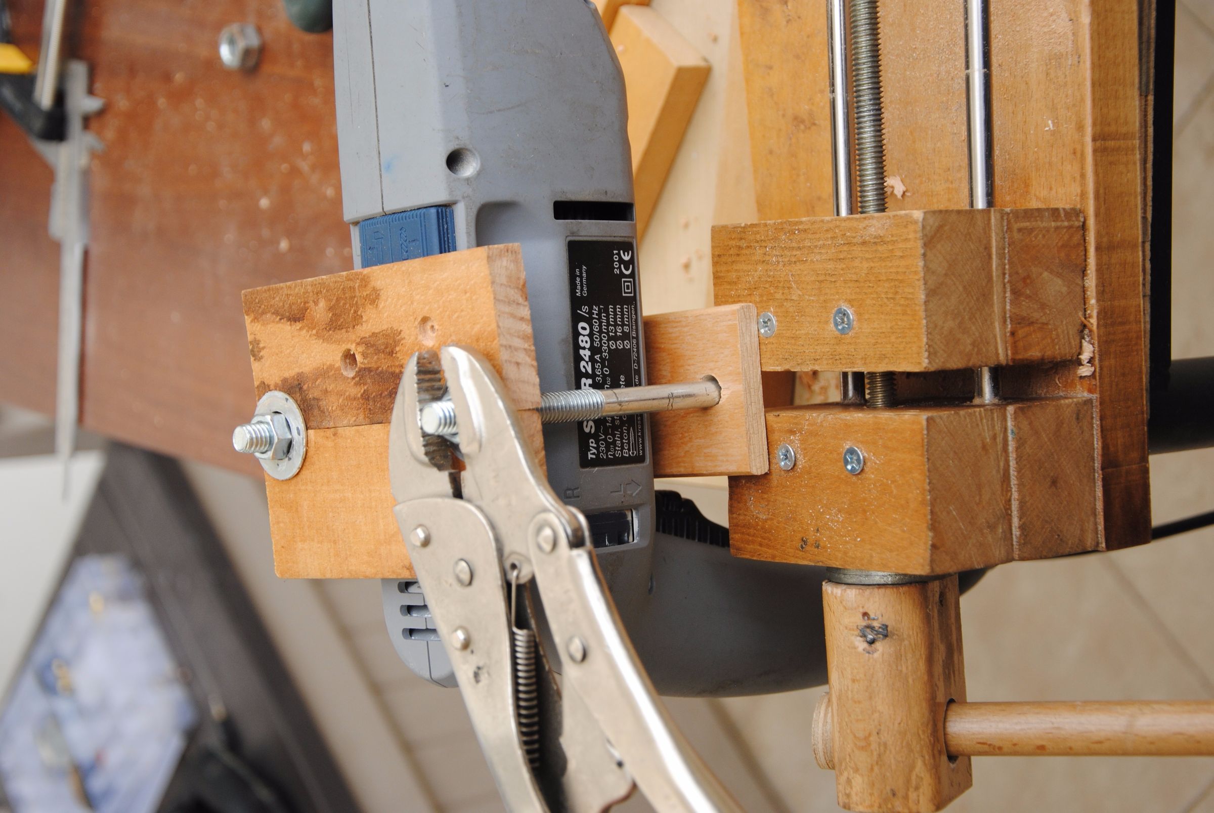Build Your Own Drill Press for FREE! : 12 Steps (with Pictures ...