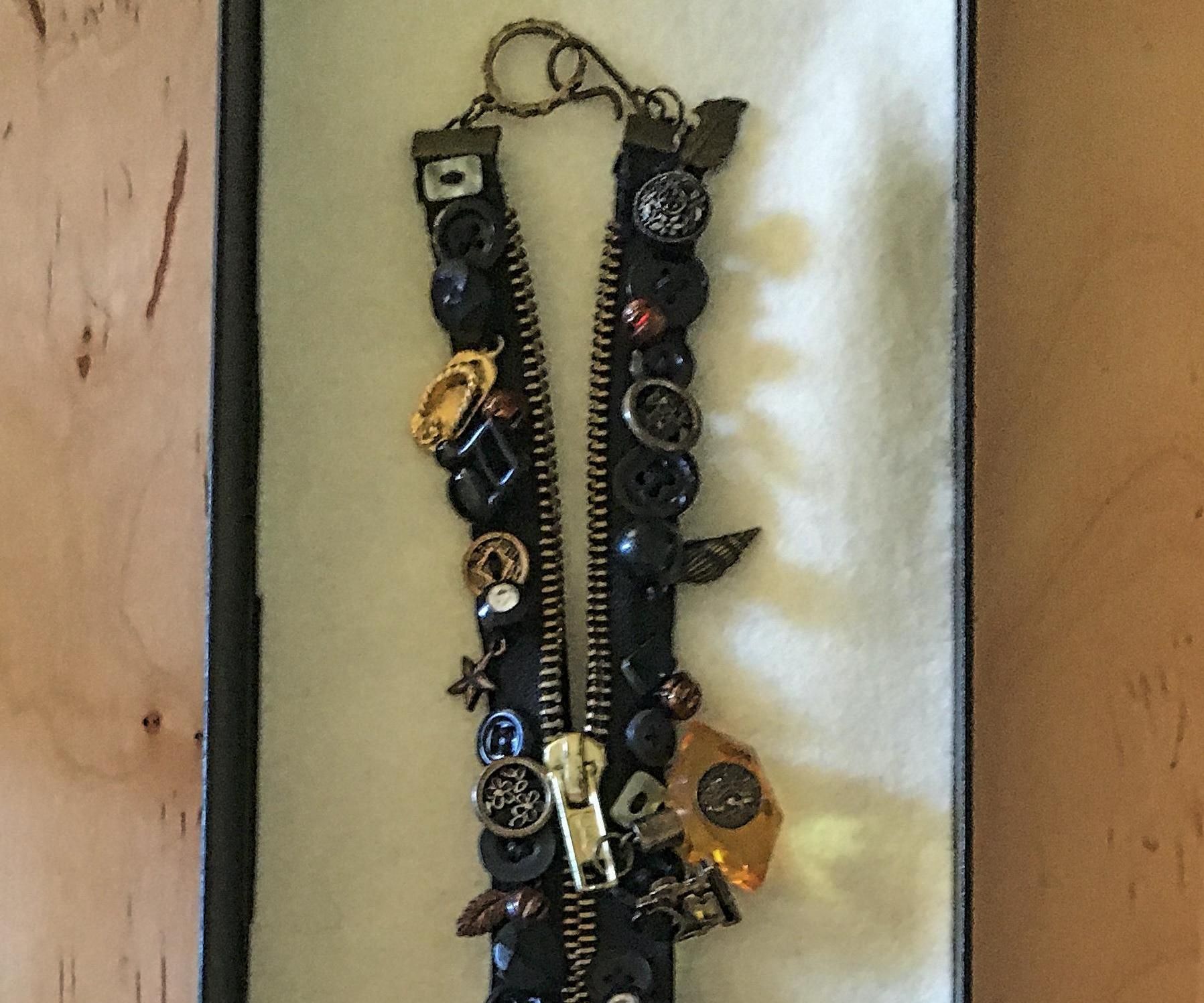 Zipper Charm Necklace : 5 Steps - Instructables