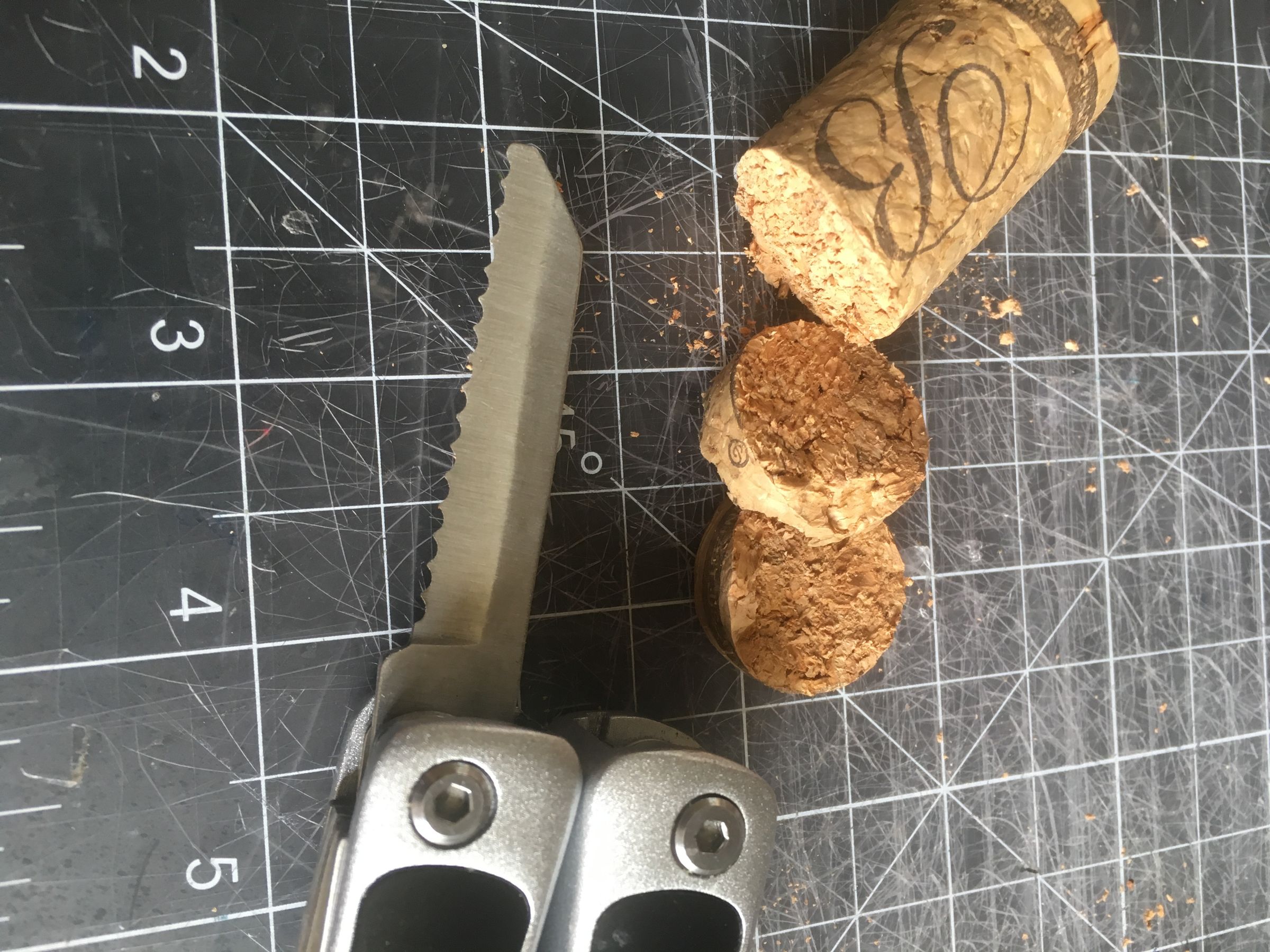 Wine Cork Cutting Hack : 4 Steps - Instructables