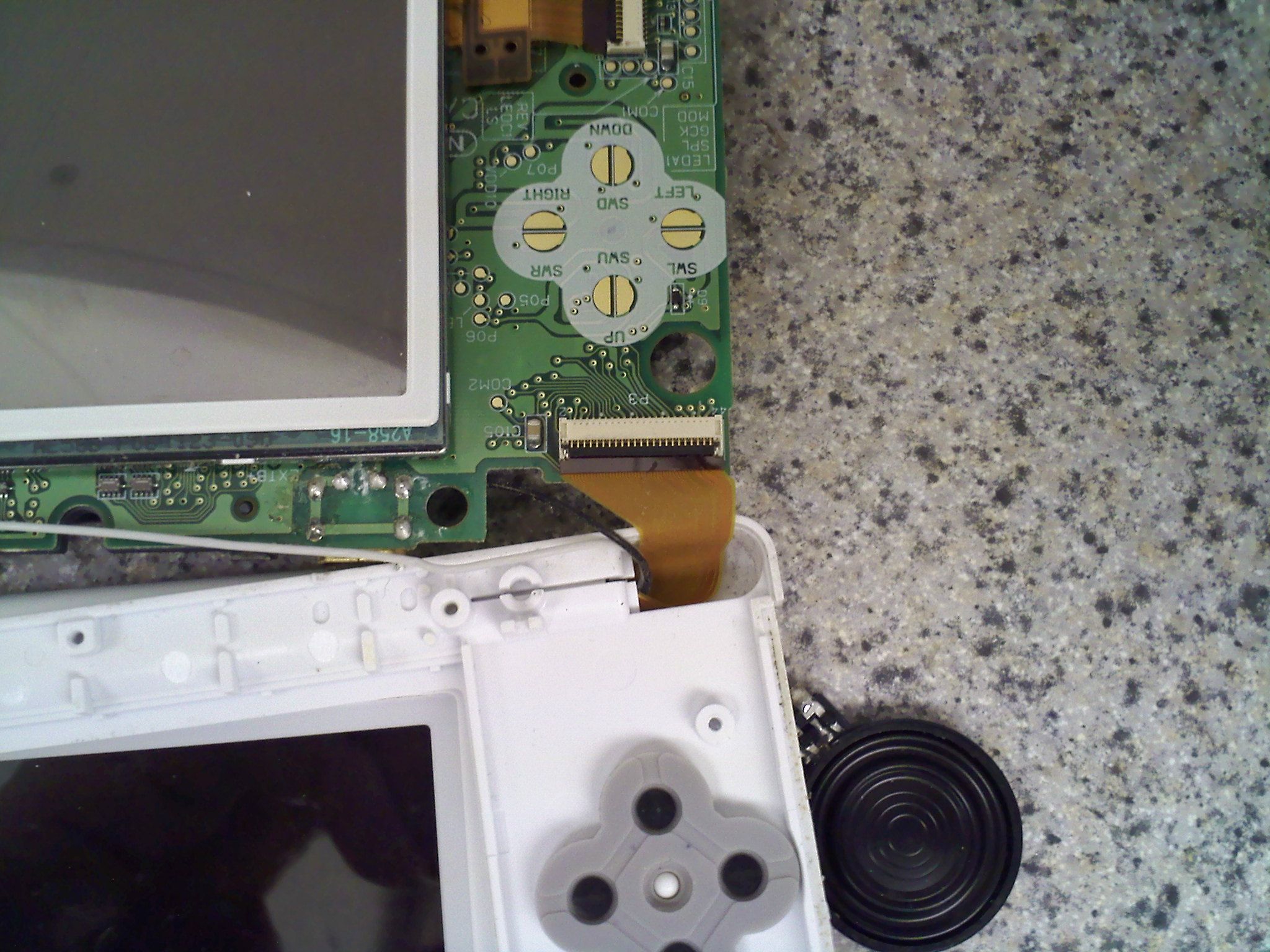 Replace Your Nintendo DS Lite Shell : 5 Steps - Instructables