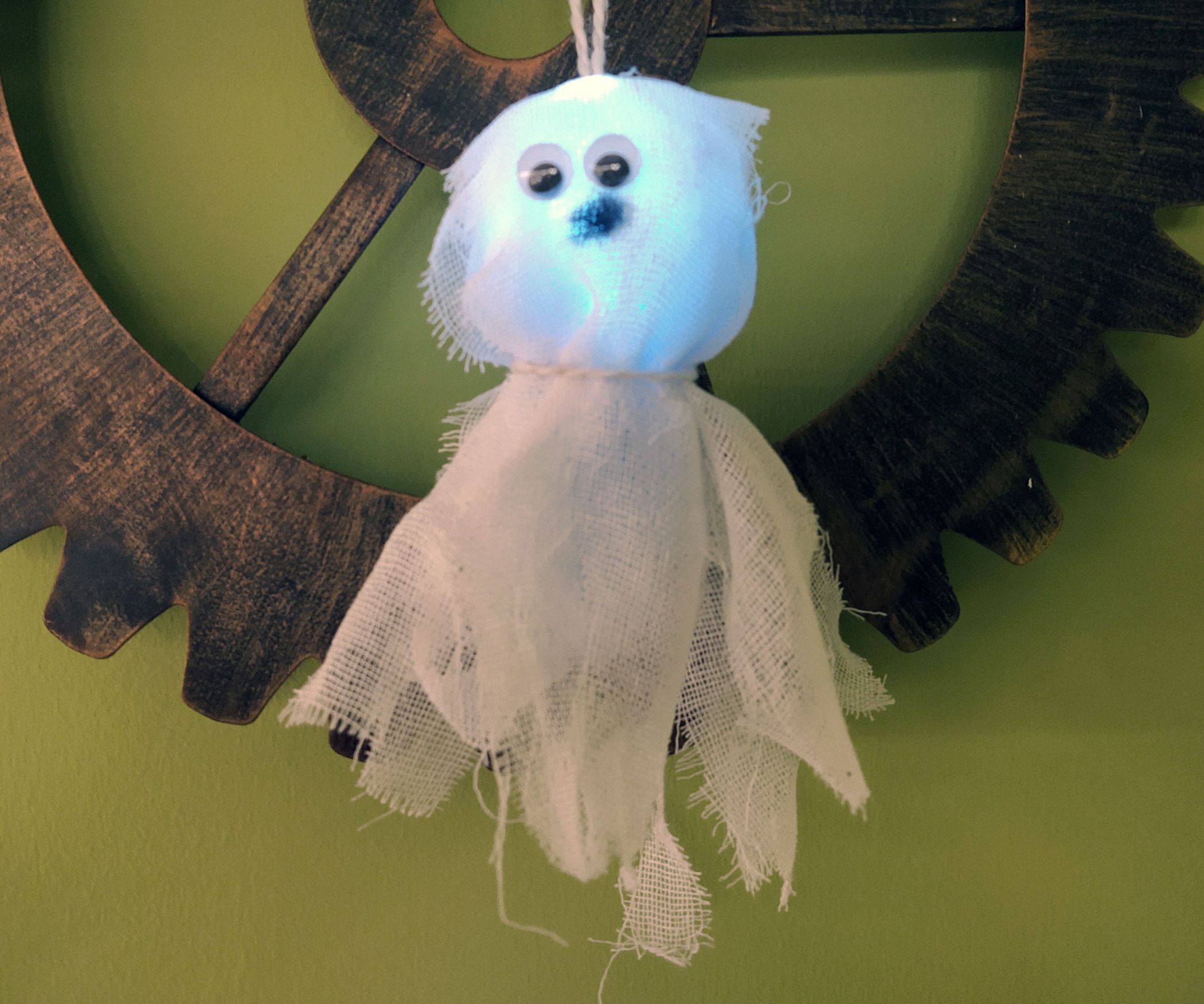 Ping Pong Ball Ghost : 4 Steps - Instructables