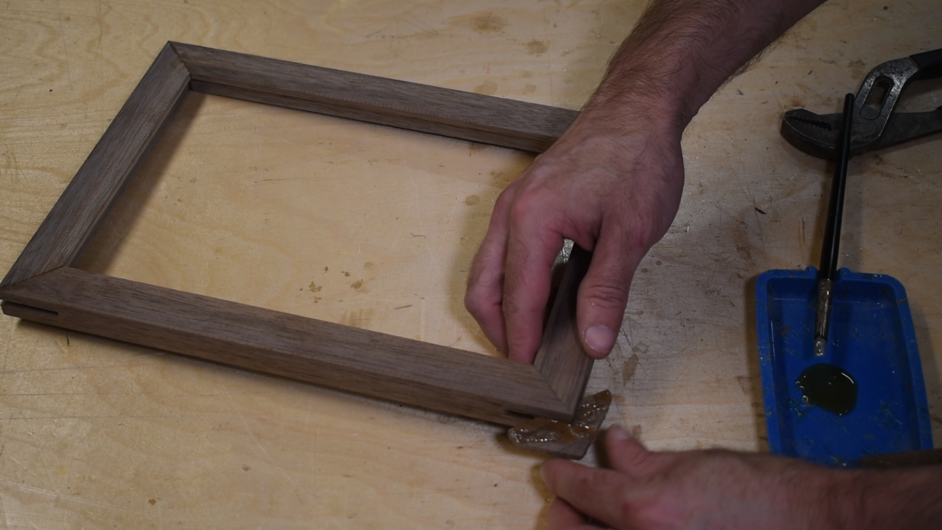 Comic Book Display Cabinet : 15 Steps (with Pictures) - Instructables