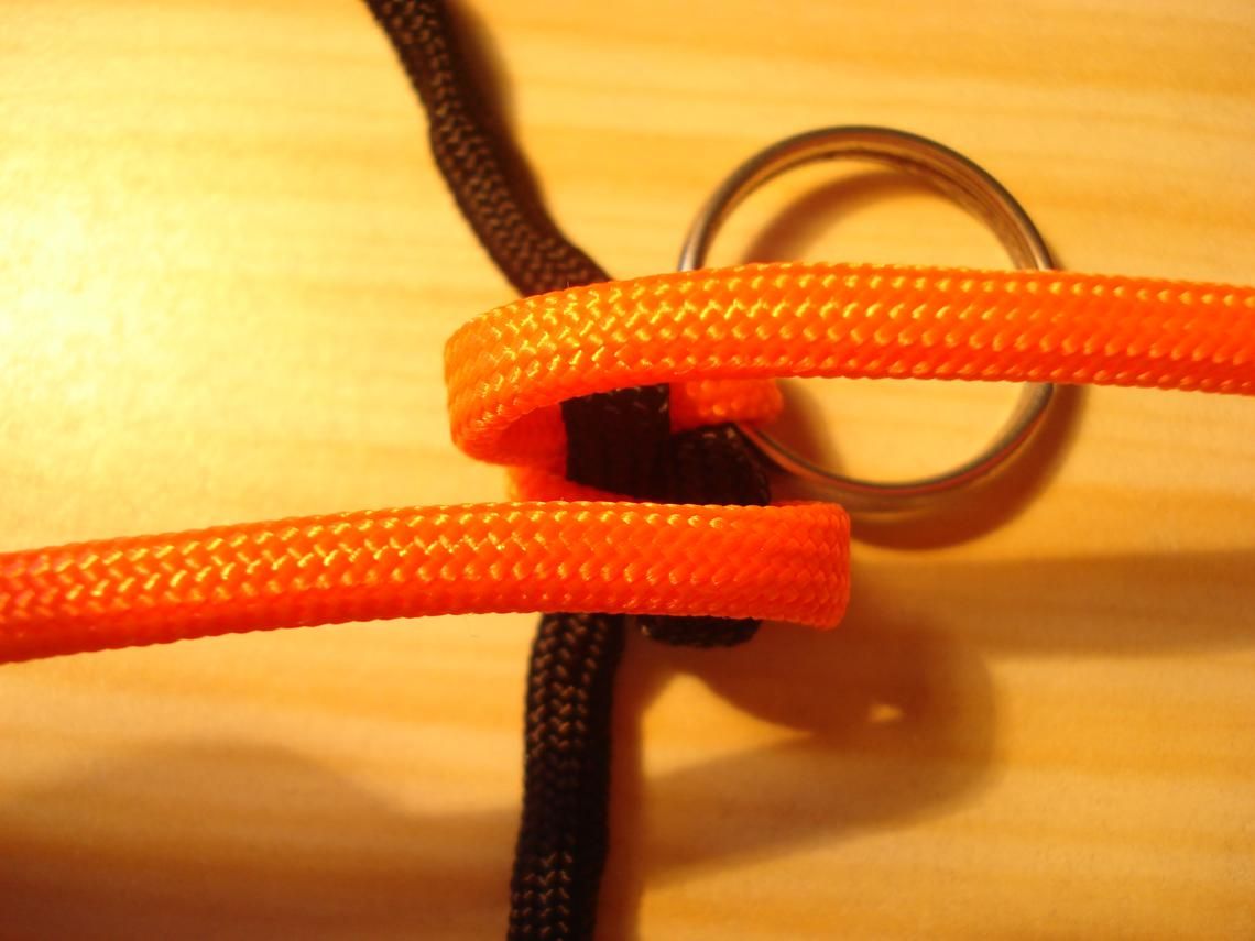 How to Make a Box Knot Keychain Out of Paracord : 11 Steps - Instructables
