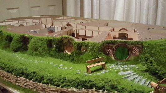 Hand Made Bagend - a Hobbit Hole : 11 Steps (with Pictures) - Instructables