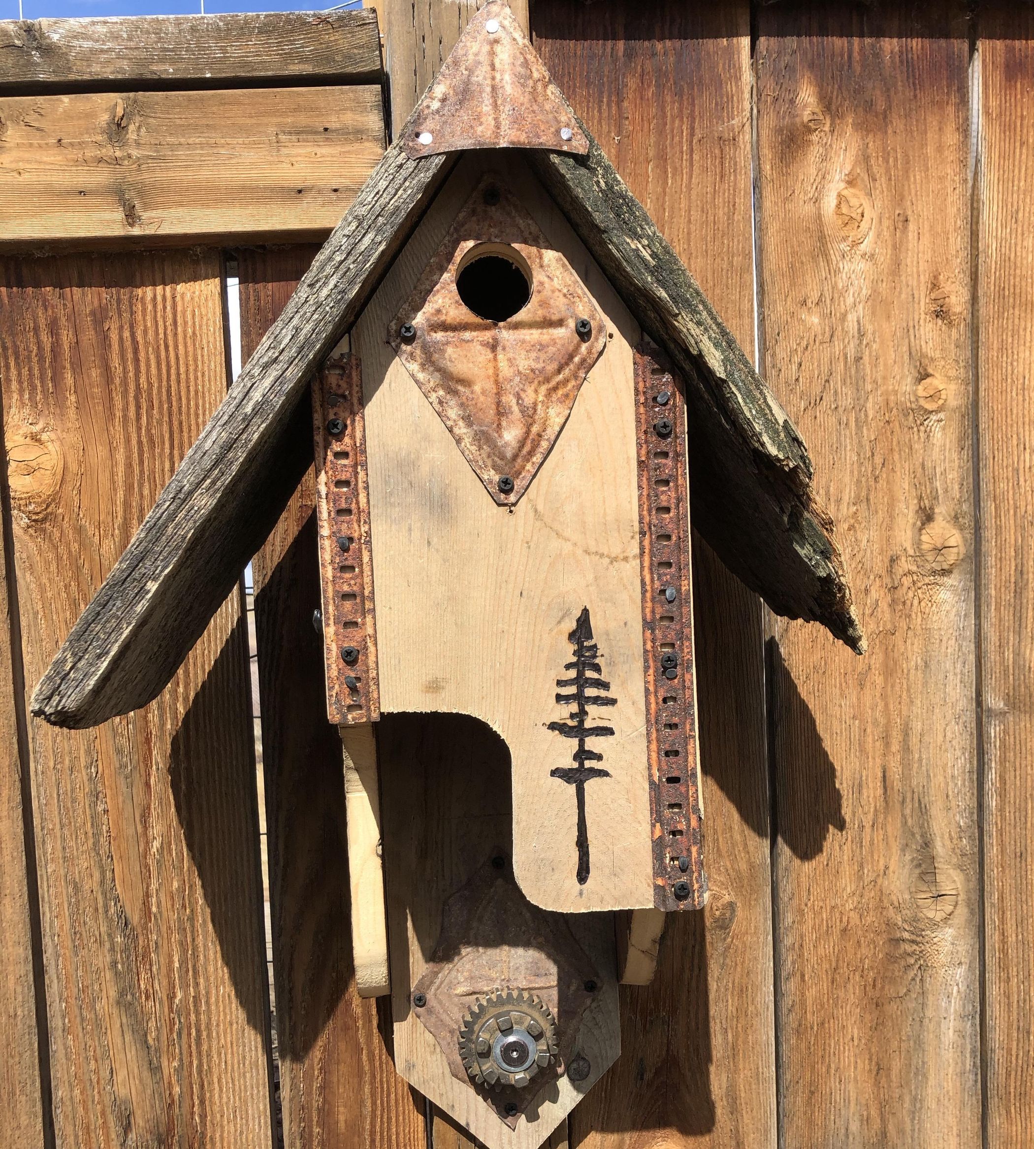 Rustic Birdhouse : 7 Steps (with Pictures) - Instructables