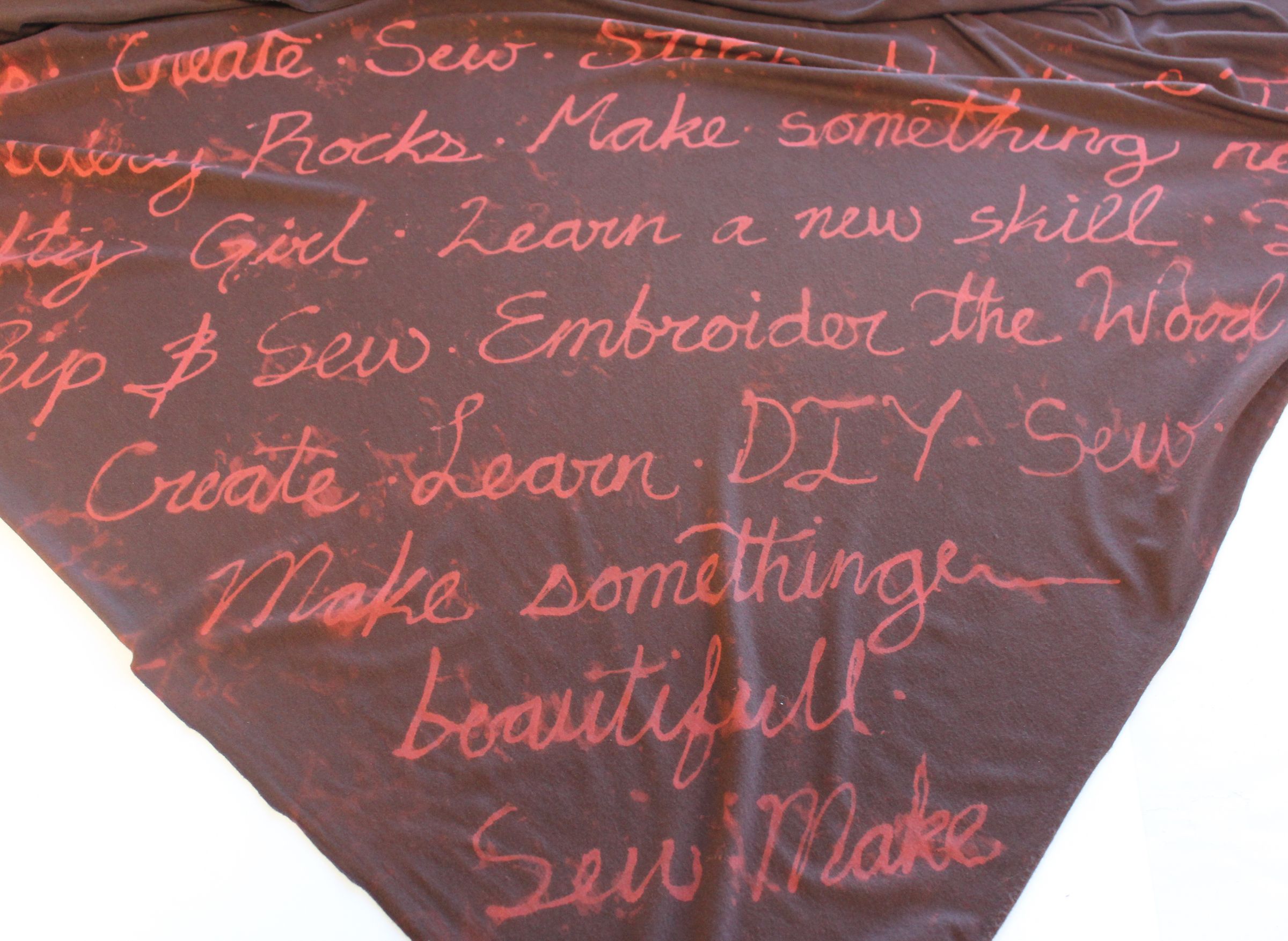 No Sew Script Scarf : 10 Steps (with Pictures) - Instructables