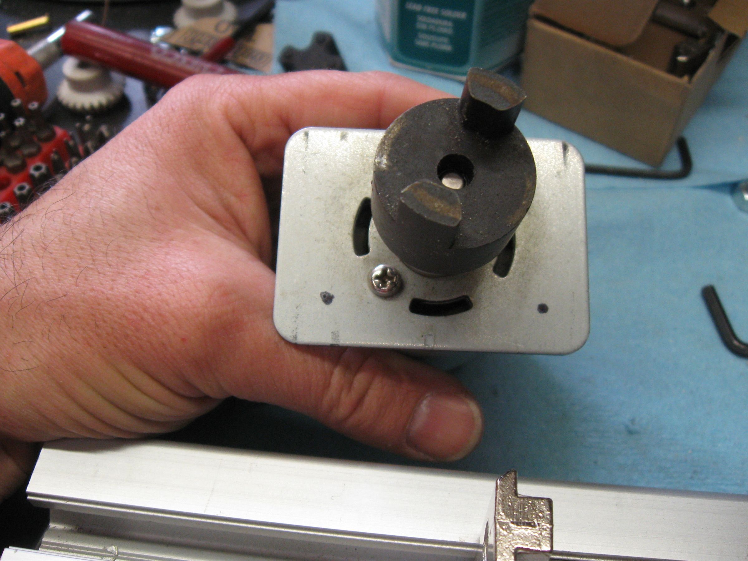 Mini Metal Lathe : 9 Steps (with Pictures) - Instructables