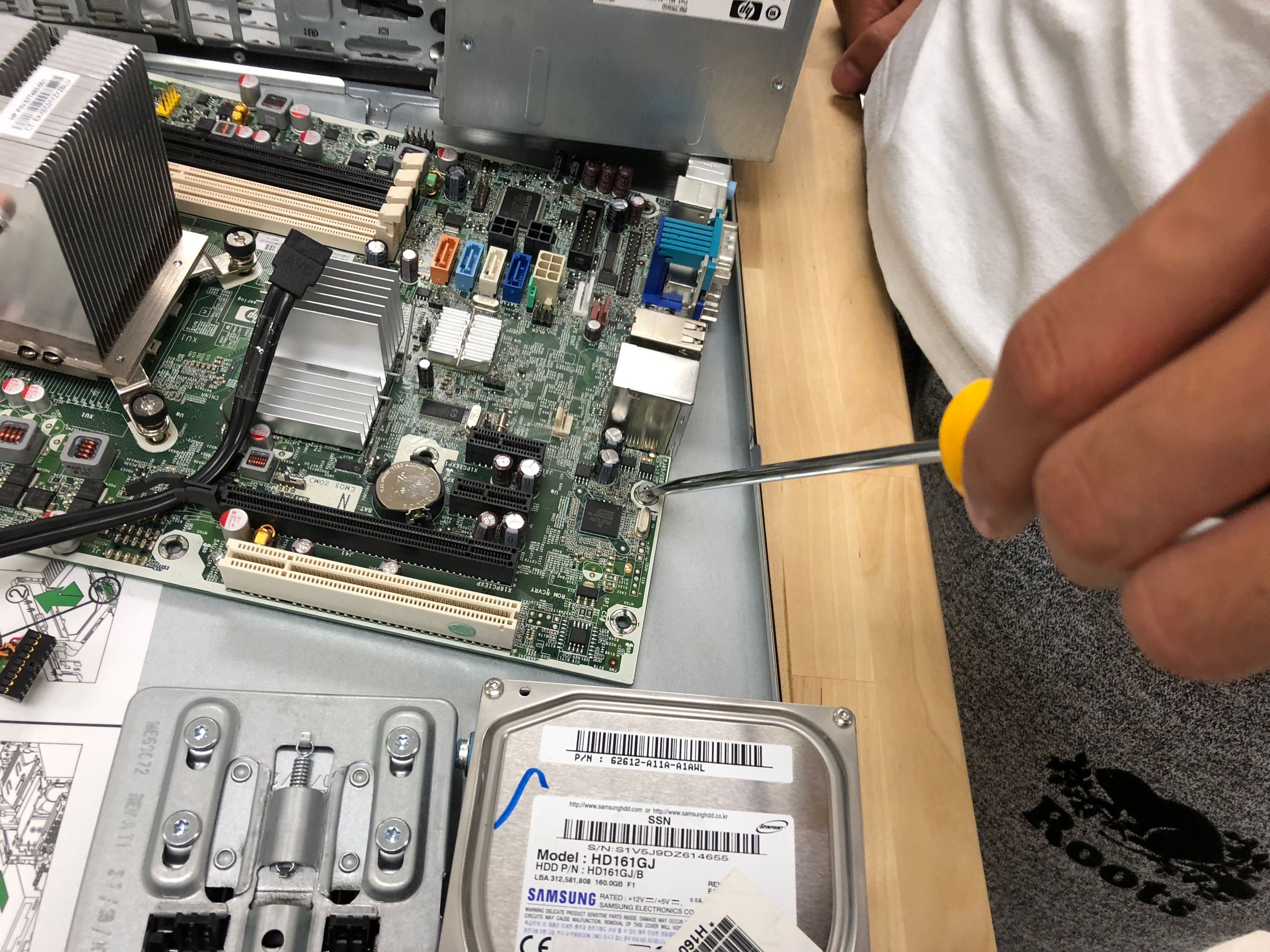 PC Assembly Manual : 9 Steps - Instructables