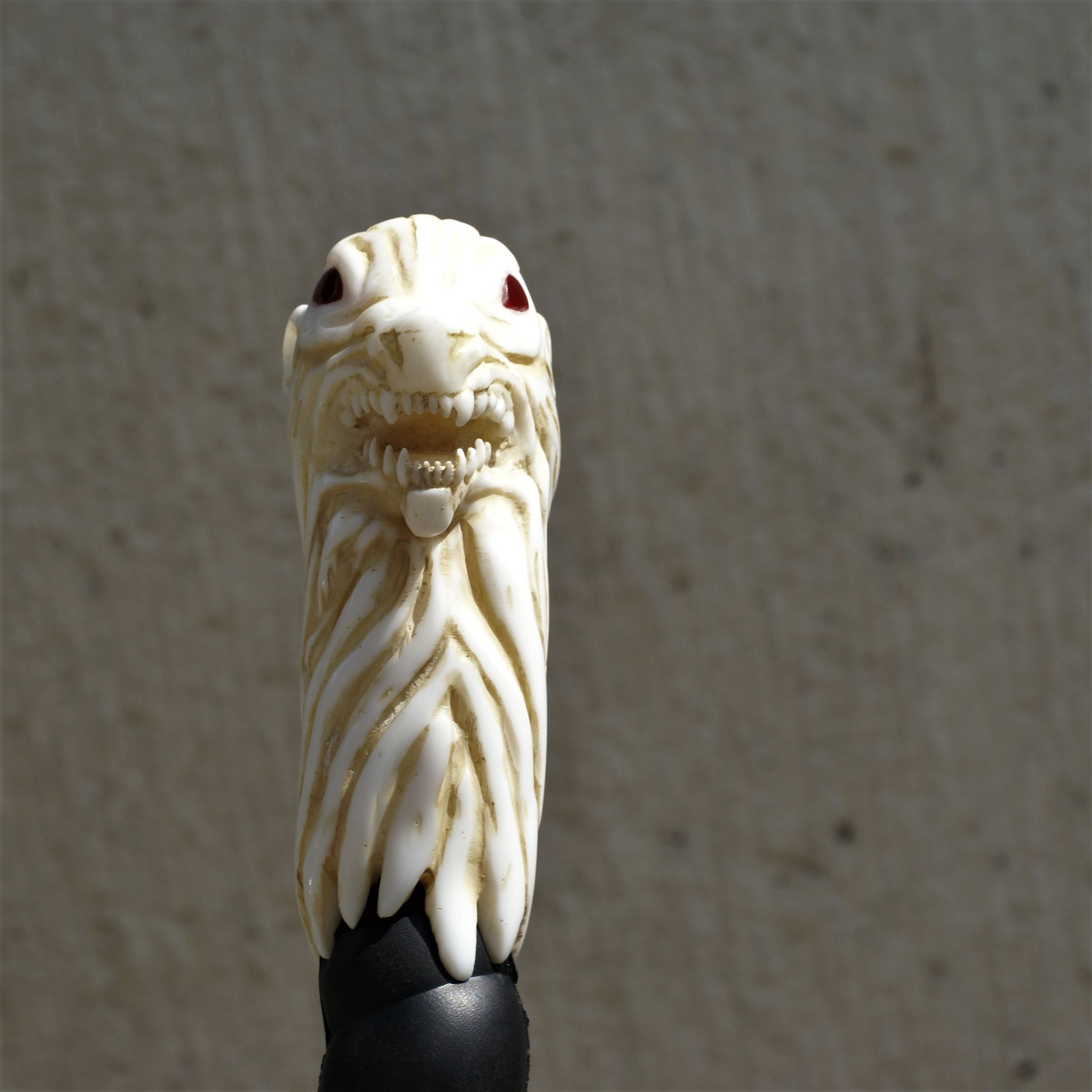 Resin Casting Jon Snow's Longclaw Direwolf Pommel : 15 Steps (with ...