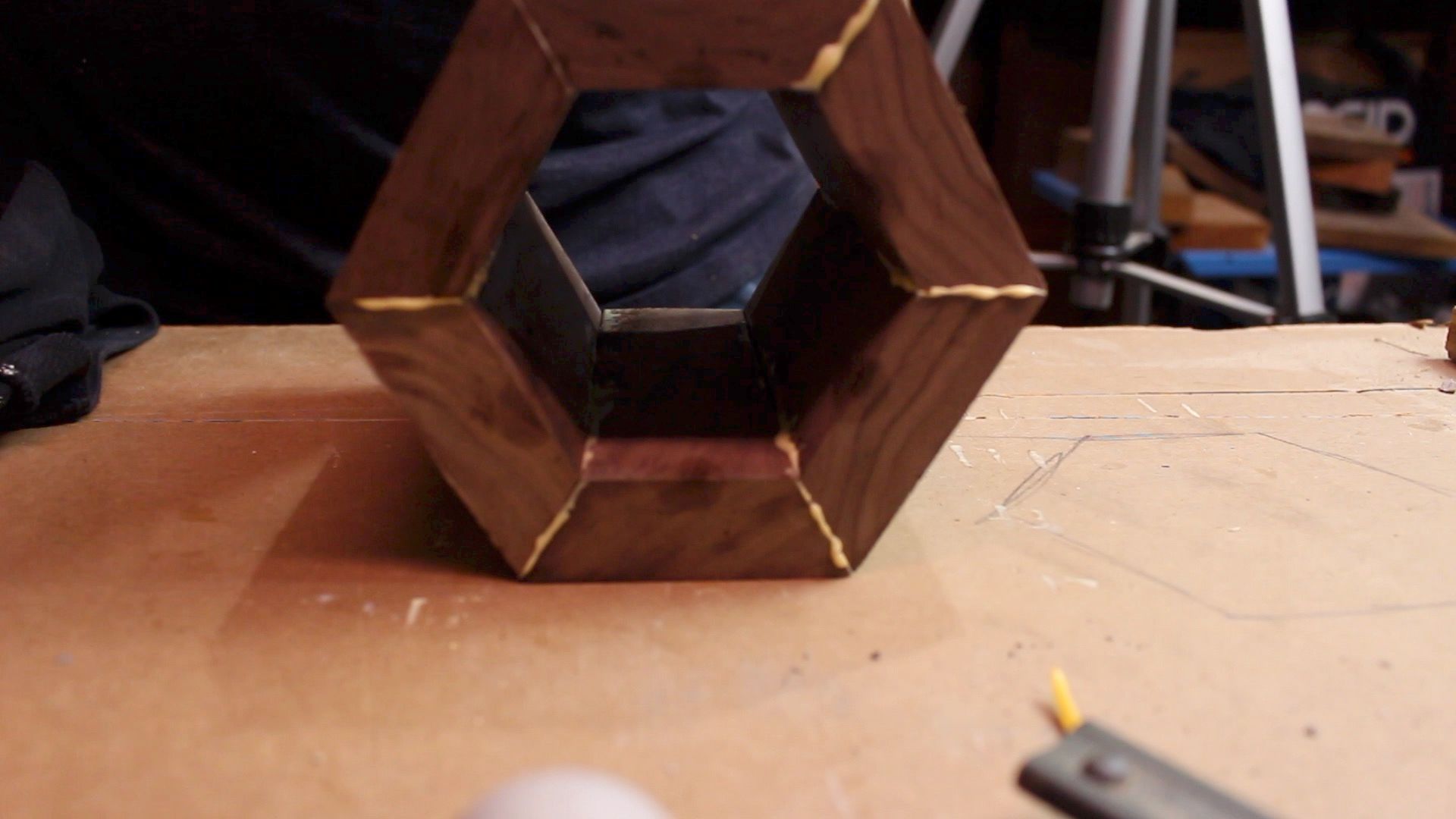 Table Top Tiki Torch! Recycle Your Beat Up Tiki Torch. : 8 Steps (with ...