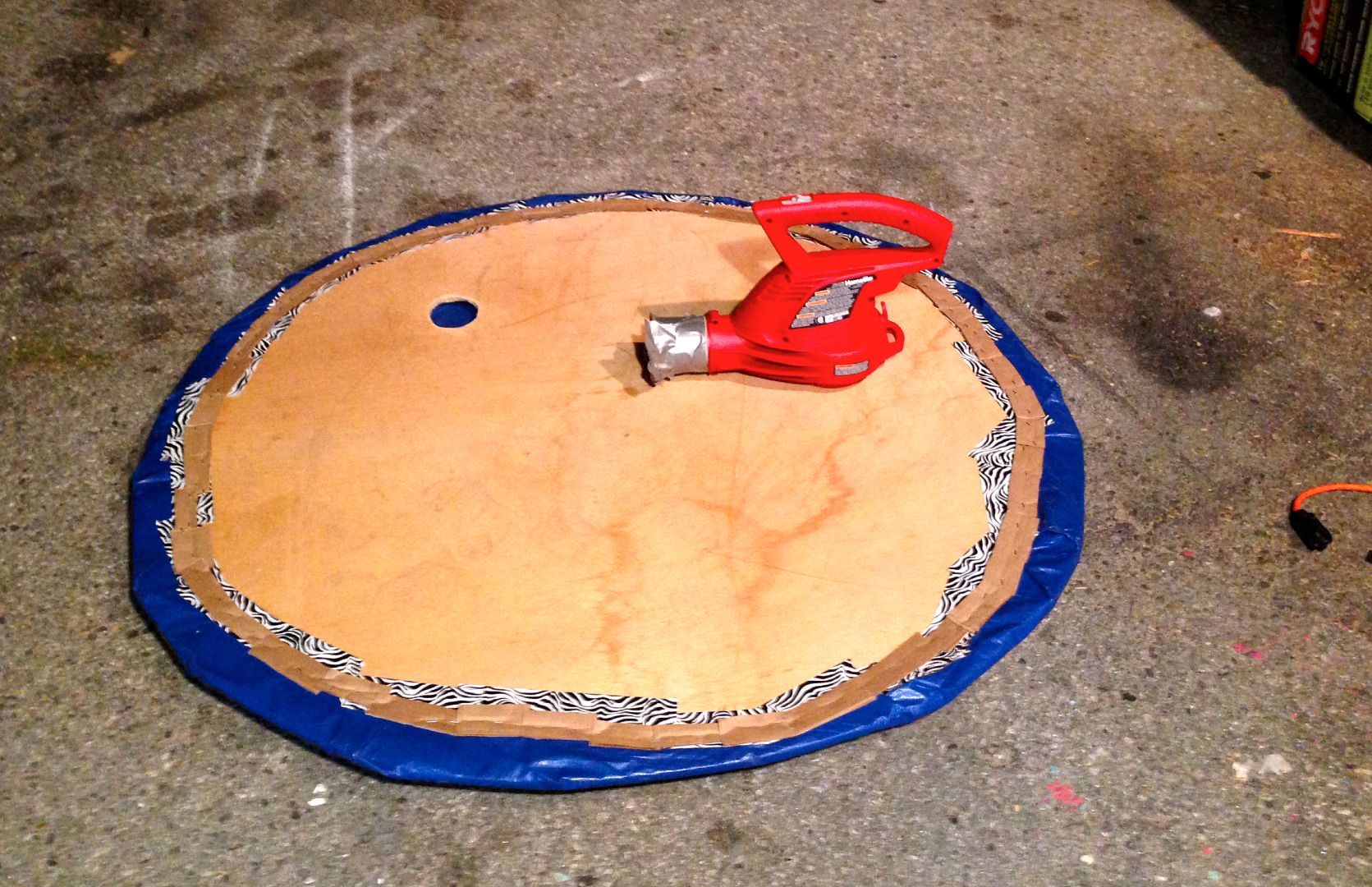 Simple Leaf Blower Hovercraft : 7 Steps (with Pictures) - Instructables