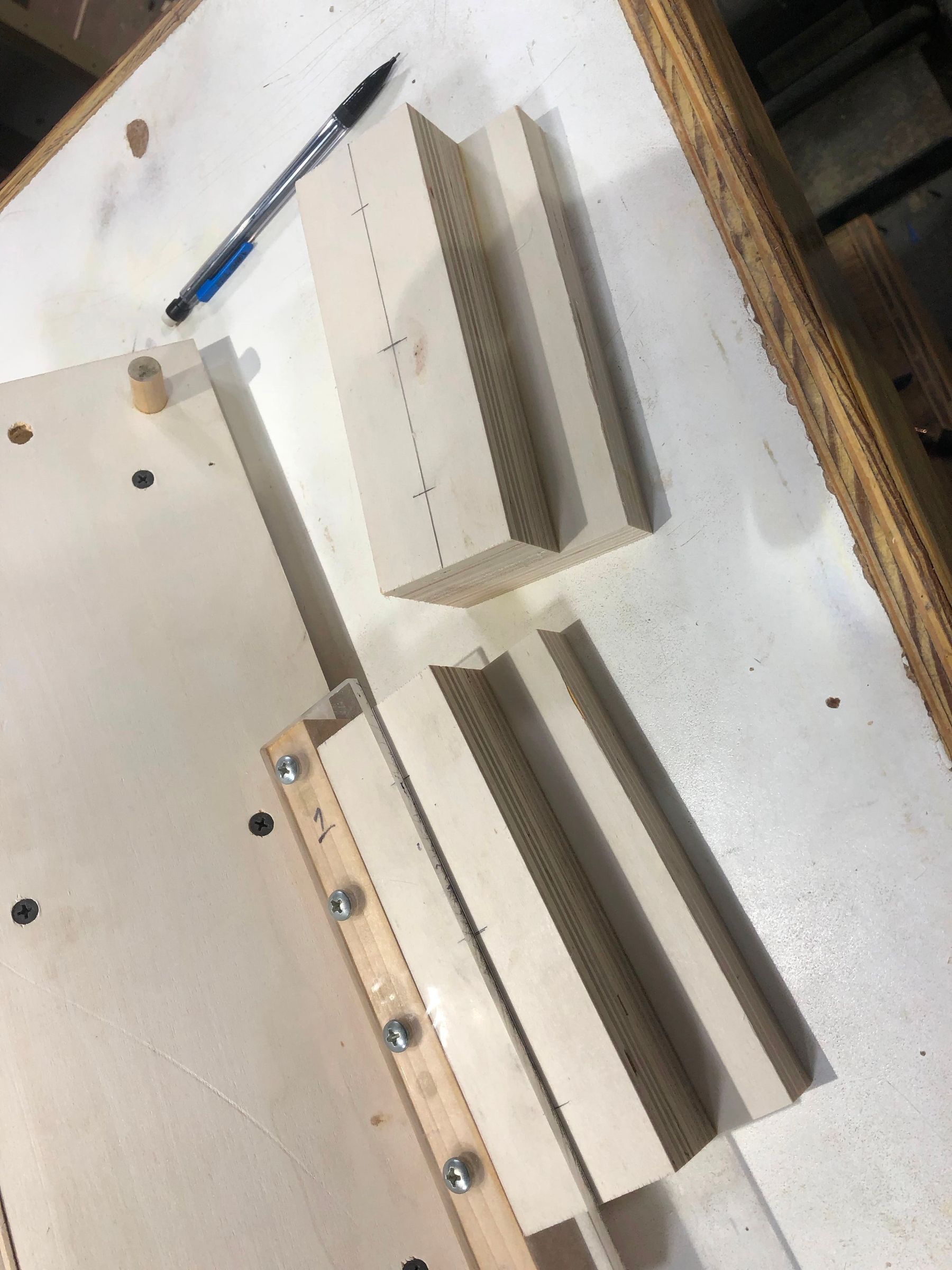 The Router Table Fence : 12 Steps (with Pictures) - Instructables