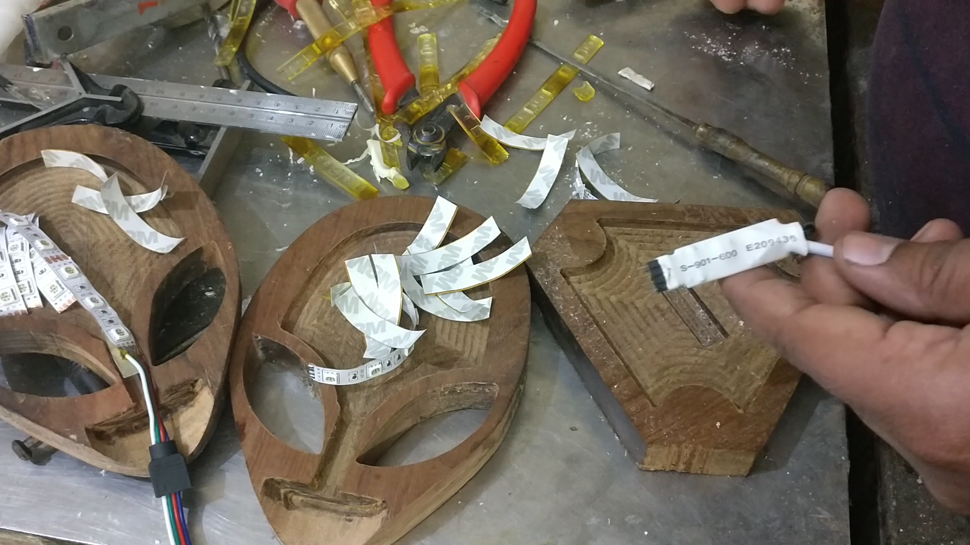 RGB Alienware Headphone Stand : 13 Steps (with Pictures) - Instructables