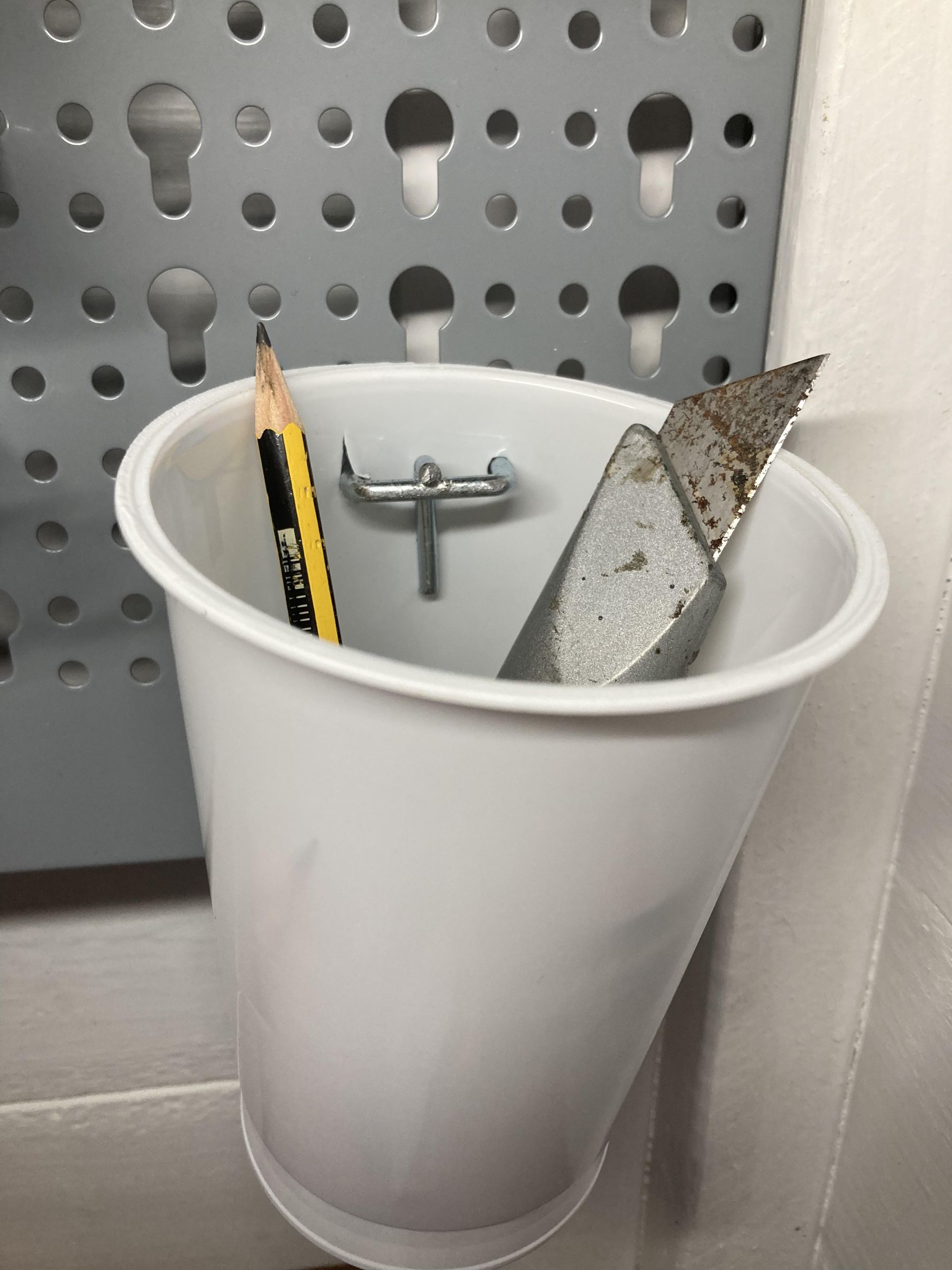 Pegboard Pencil Cup : 5 Steps (with Pictures) - Instructables