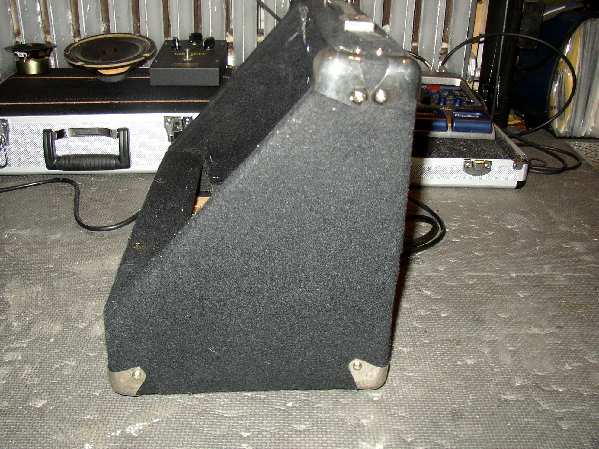 Homemade Electric Guitar Amp - Instructables