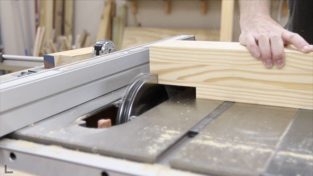 HOW TO MAKE a TRADITIONAL WORKBENCH : 16 Steps (with Pictures ...