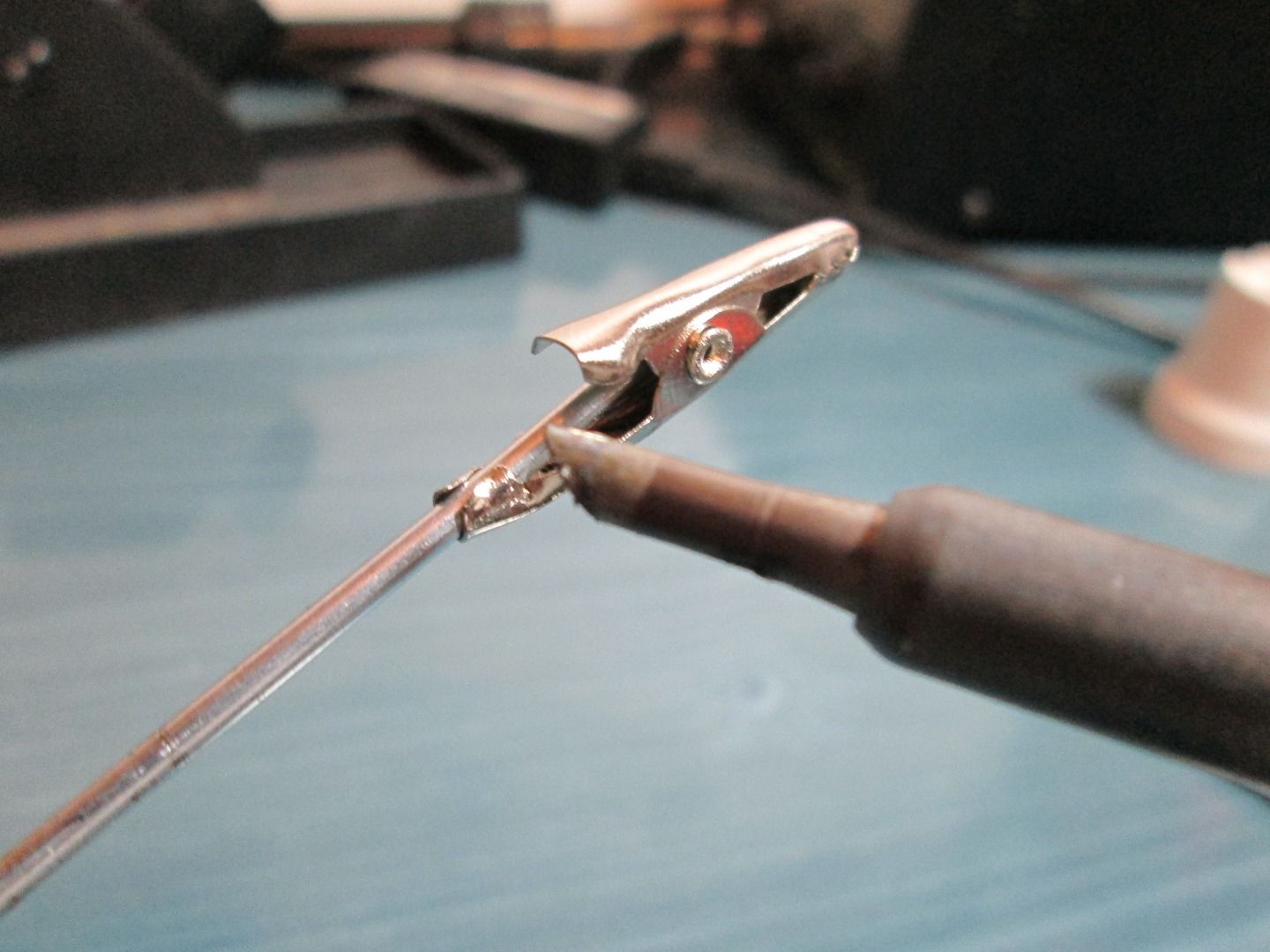 Super Simple and Cheap Soldering Helping Hand. : 6 Steps (with Pictures ...