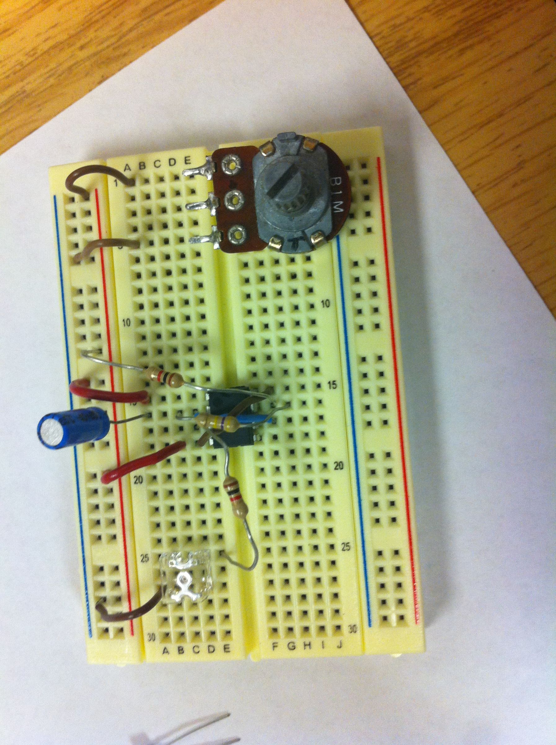 Varicap Controlled 555 Oscillator and Varicap Diode Tutorial : 16 Steps ...
