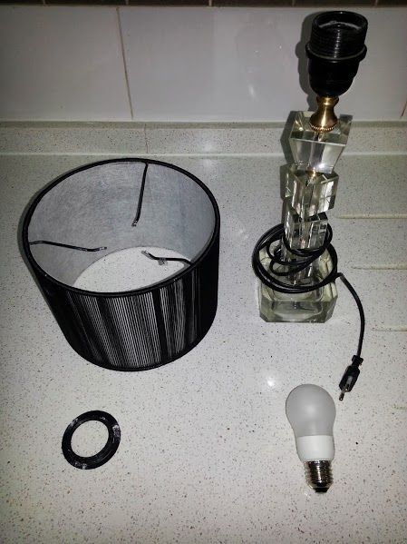 Fixing My Bedside Lamp : 5 Steps - Instructables