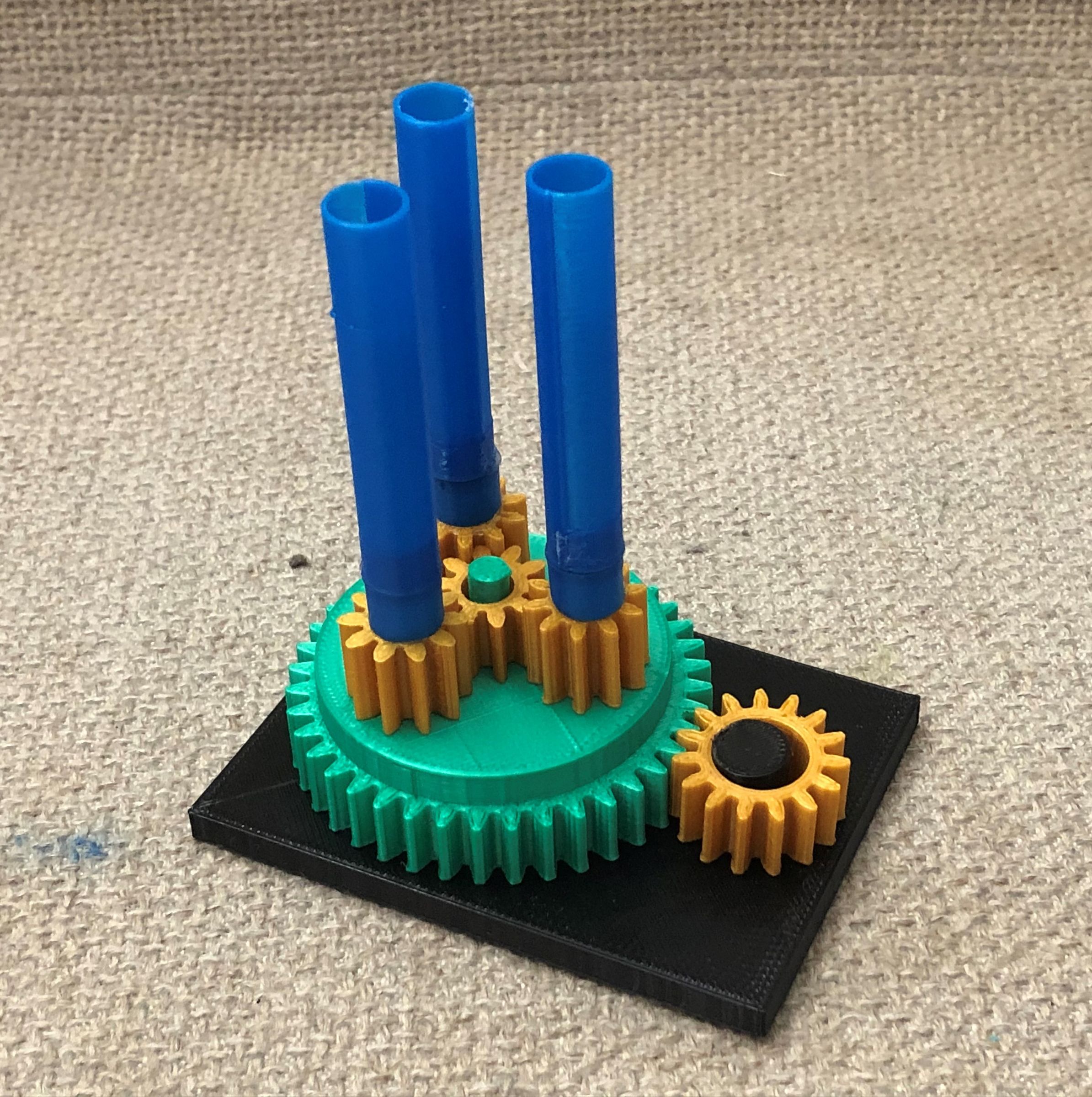 Simple Gear Mechanism (Move Things) : 23 Steps (with Pictures ...