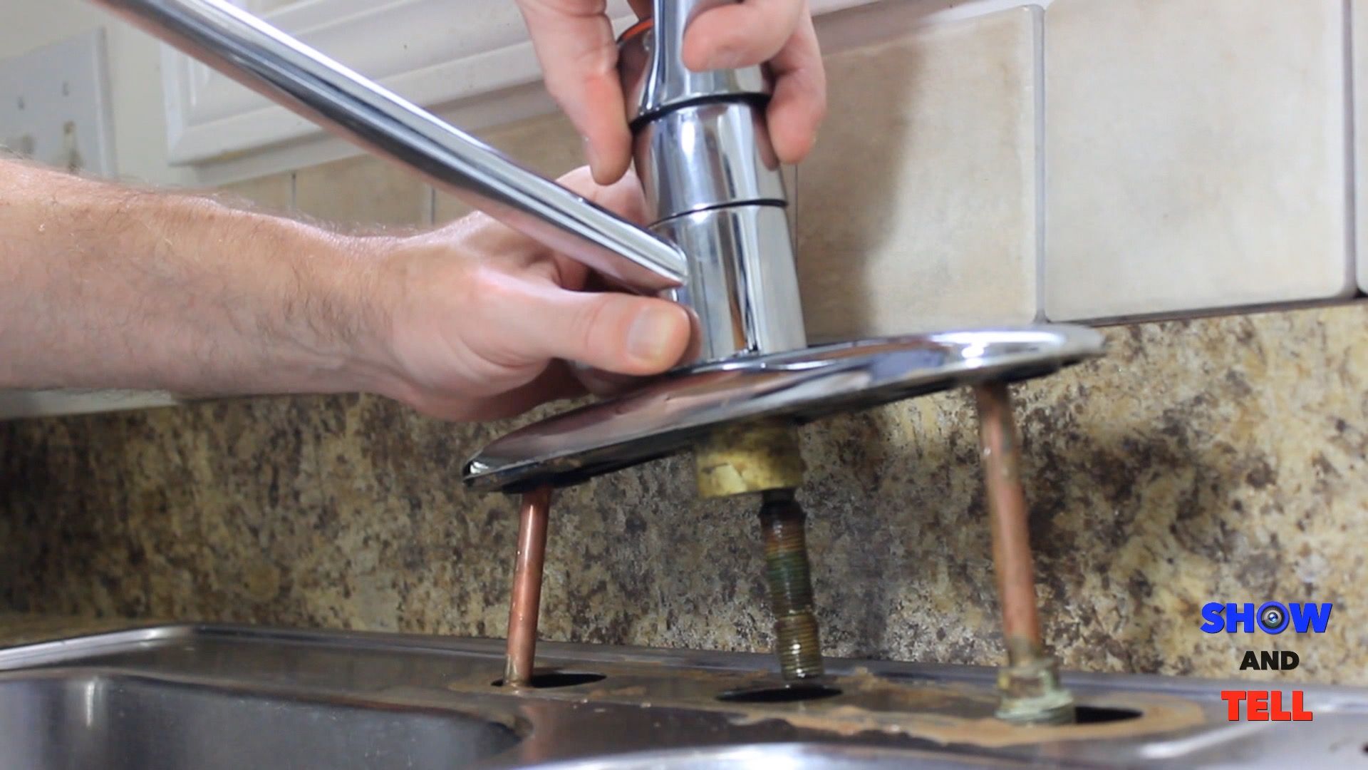 How to Replace a Kitchen Sink Faucet : 20 Steps (with Pictures ...