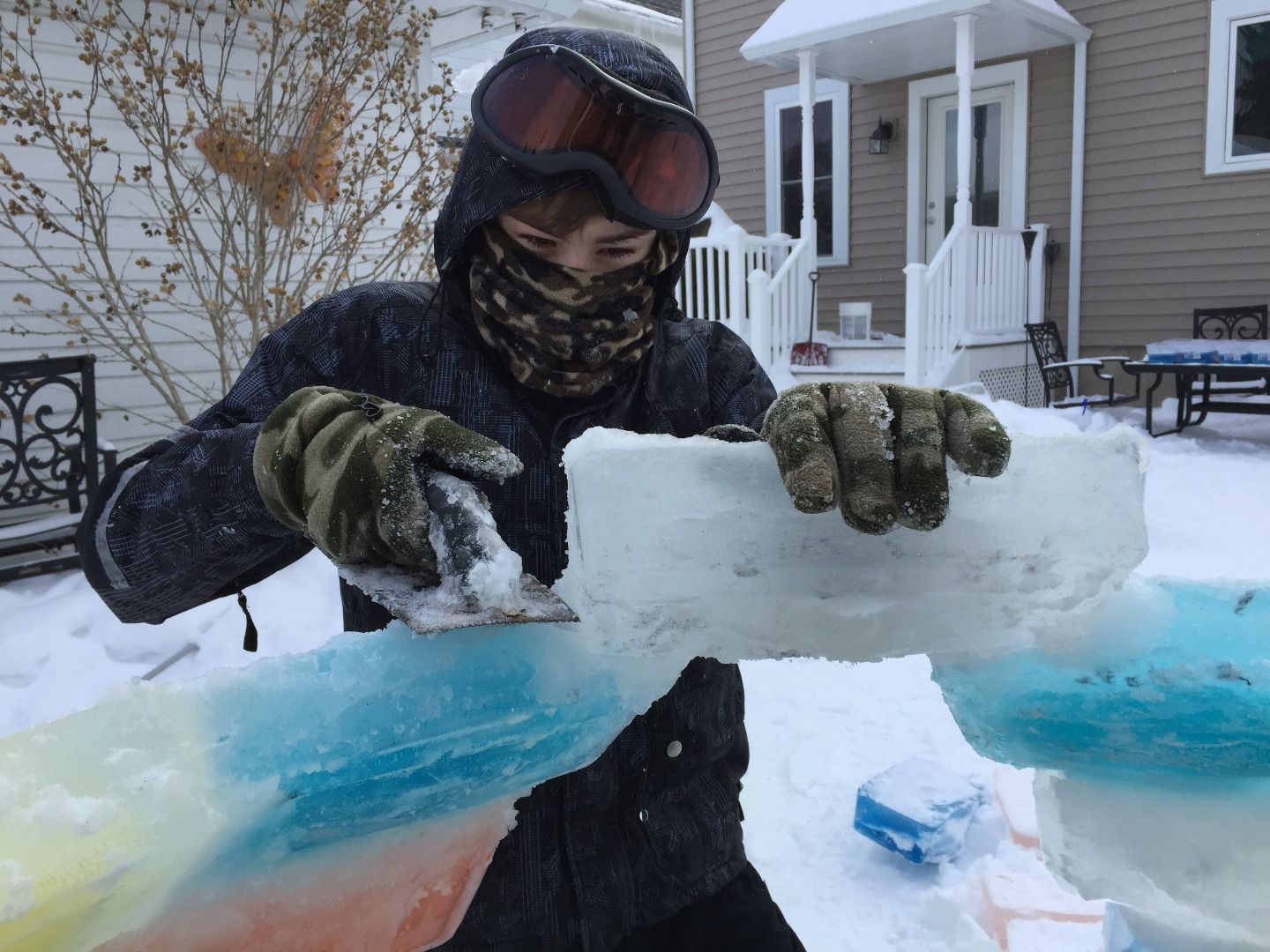 Make an Ice Block Igloo : 7 Steps (with Pictures) - Instructables