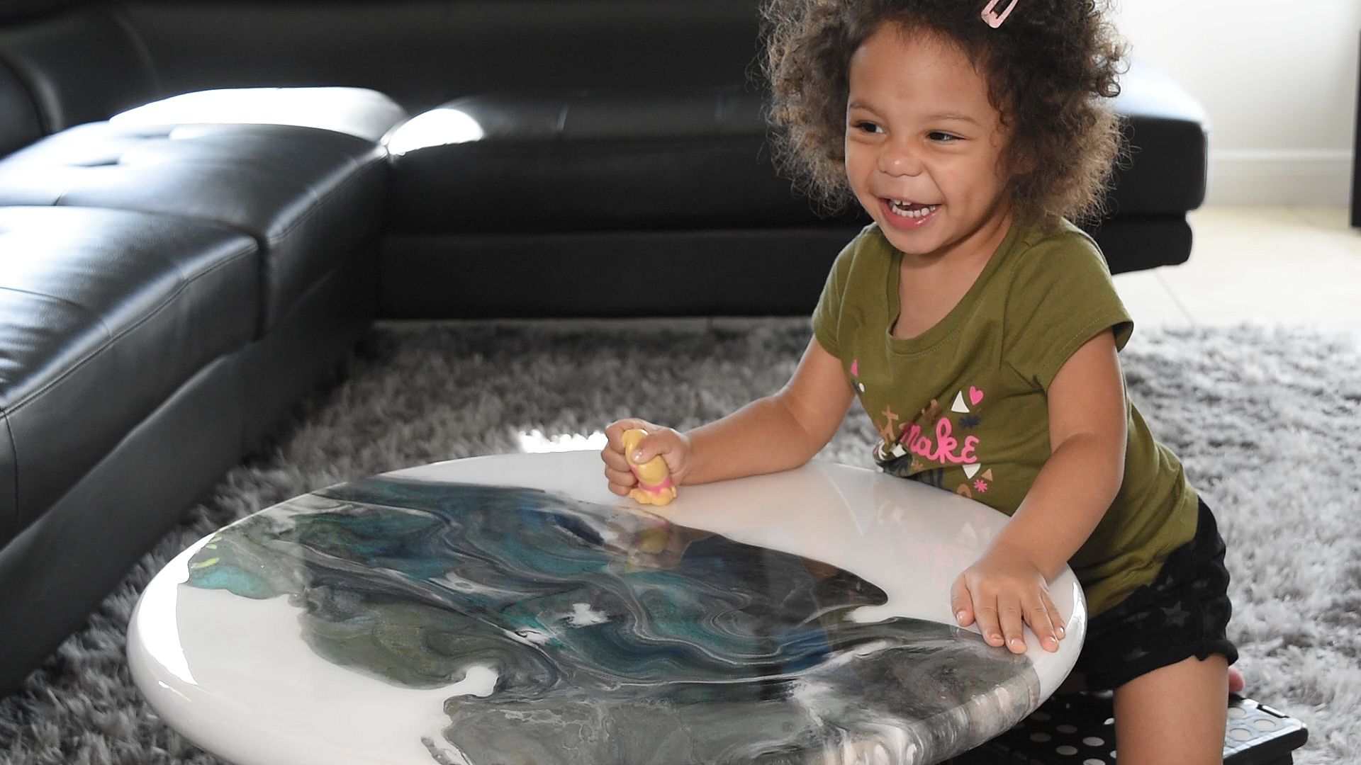How to Make an Epoxy Resin Tabletop : 8 Steps (with Pictures ...