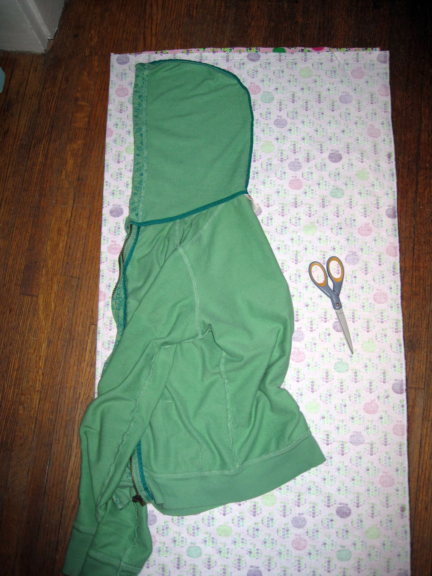 How to Sew a Hooded Scarf or Scoodie! : 8 Steps (with Pictures ...