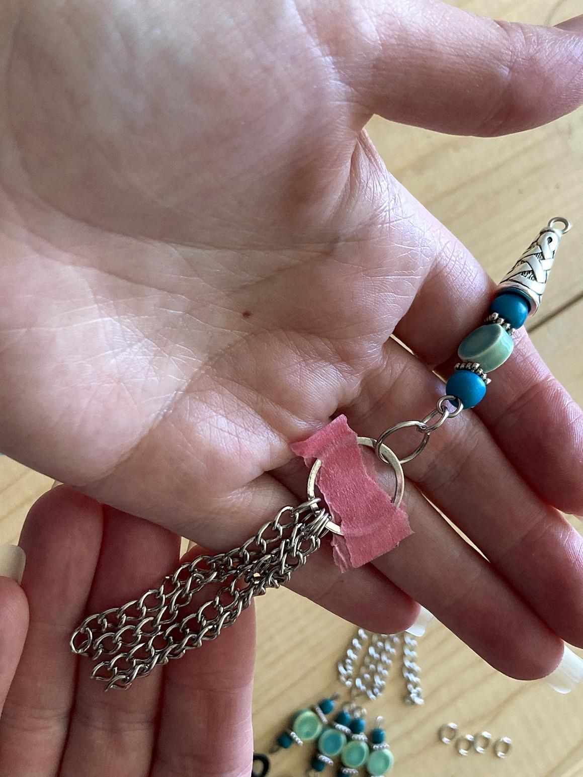 Twinkling Necklace : 11 Steps (with Pictures) - Instructables