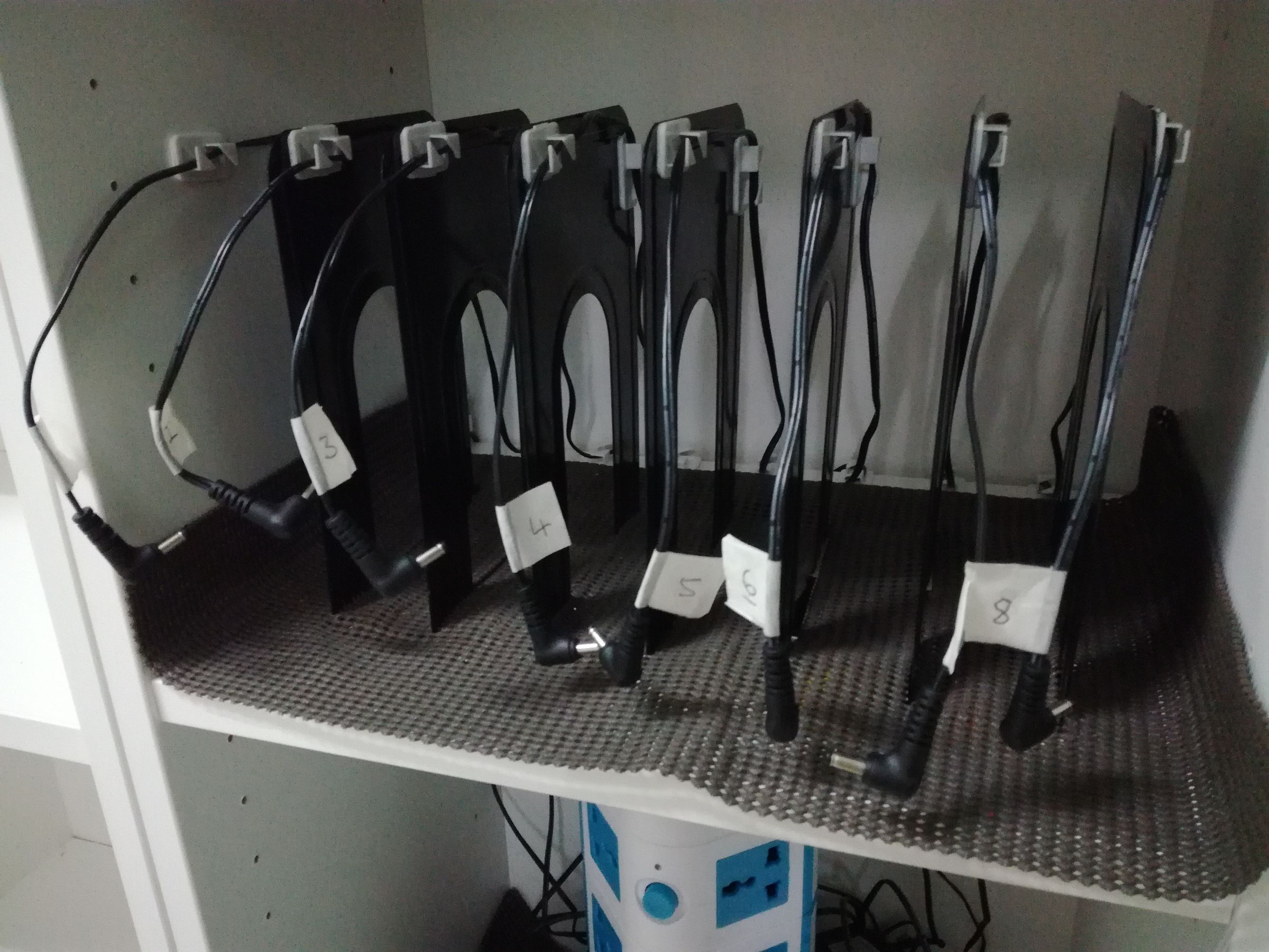 Chromebook Charging Station (8-bay) : 5 Steps (with Pictures ...