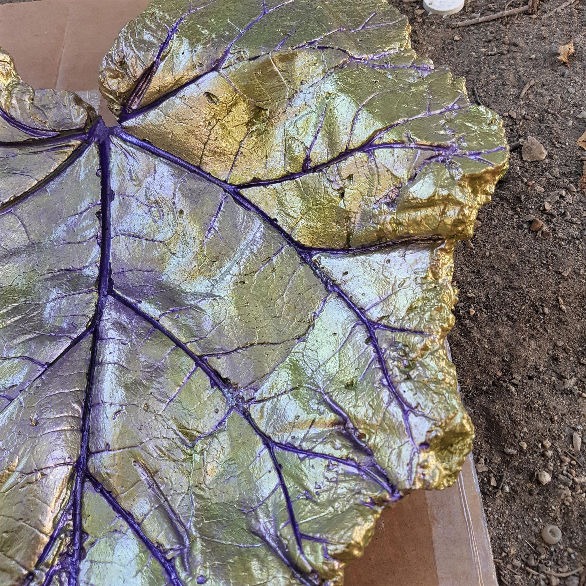 Concrete Rhubarb Leaf Garden Decor : 8 Steps (with Pictures ...