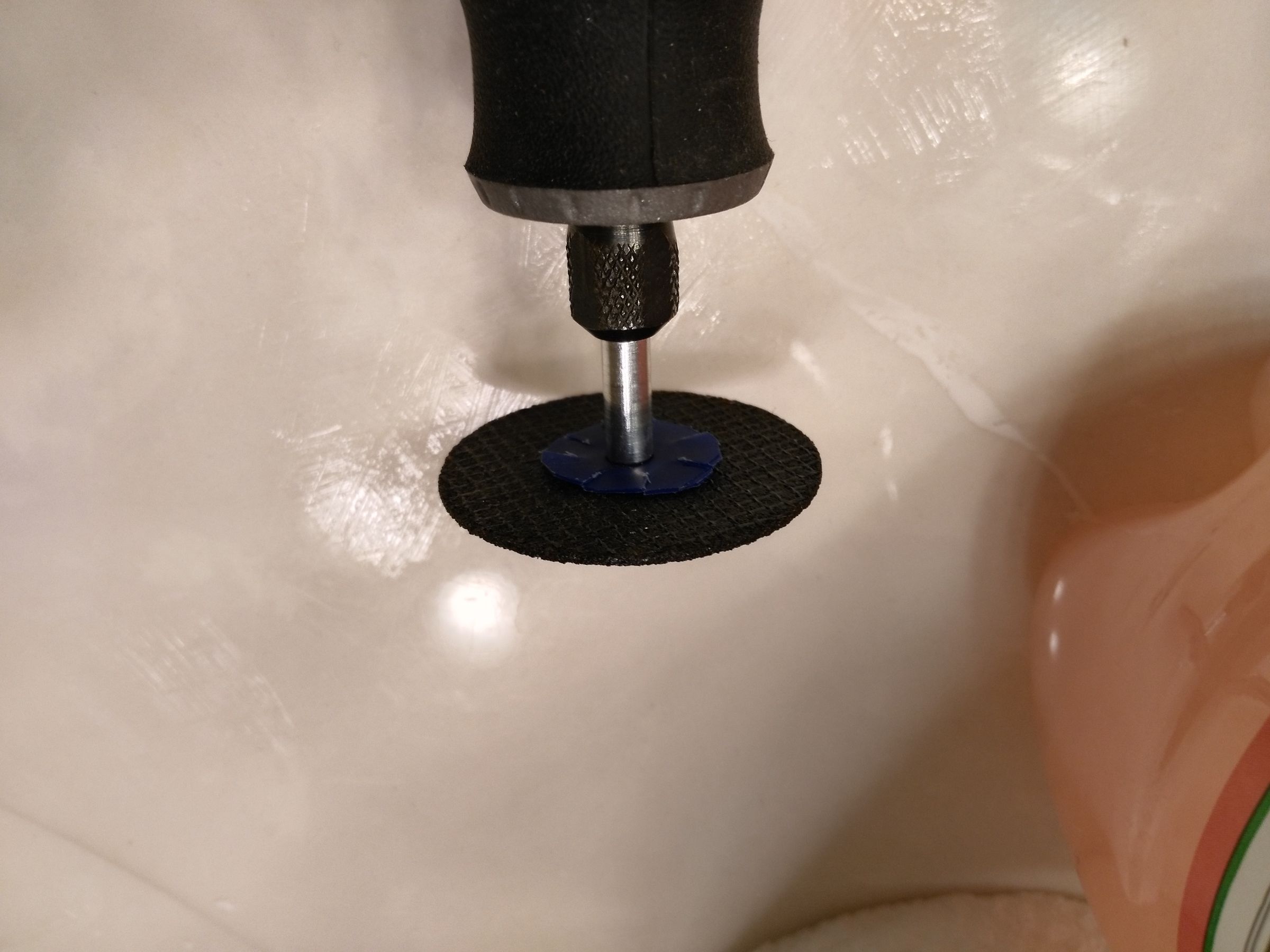 No Dremel Easylock? Dremel Hack. Save $12 : 4 Steps - Instructables