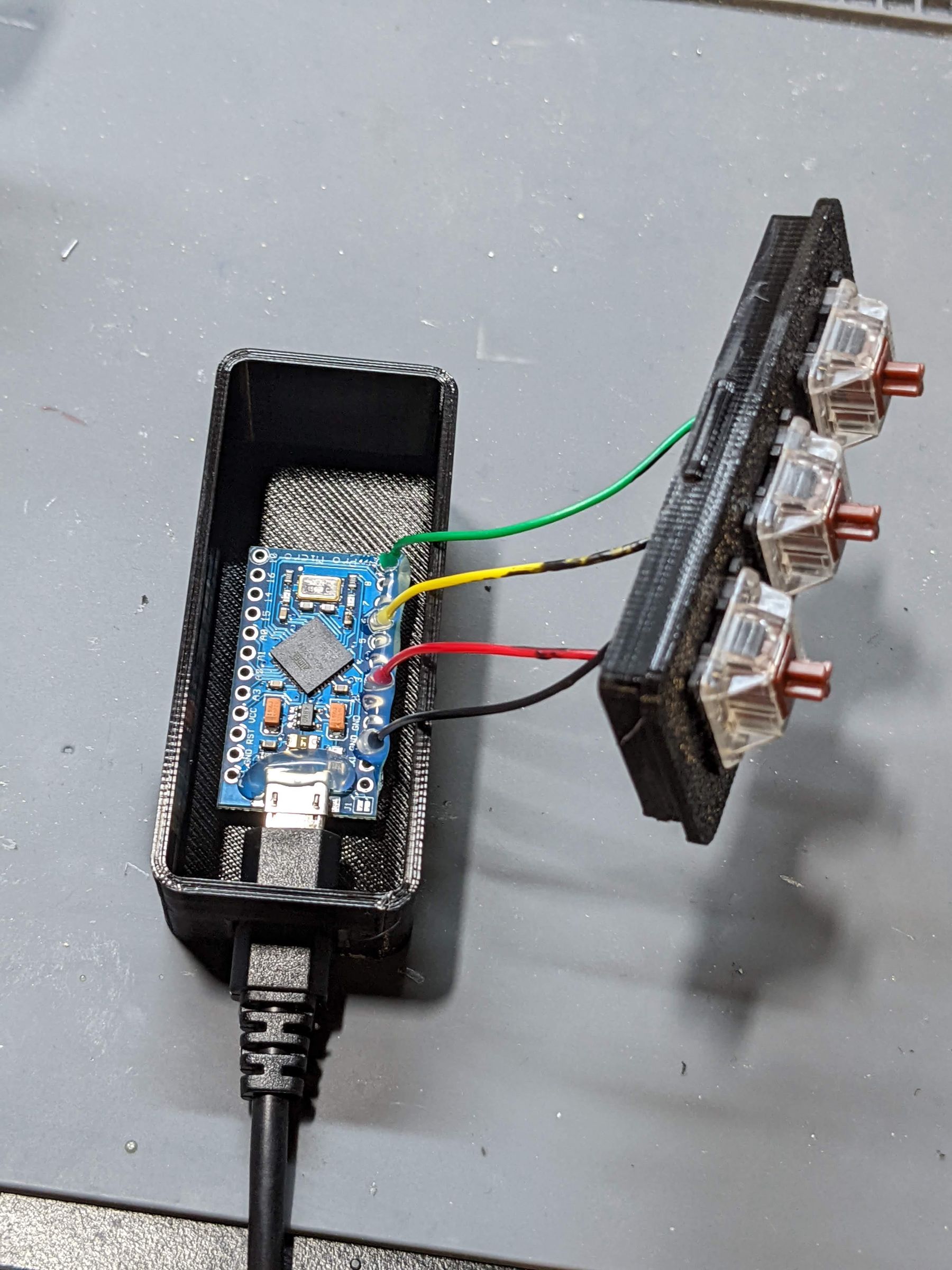 Macropad for Keyboard Shortcuts : 8 Steps (with Pictures) - Instructables