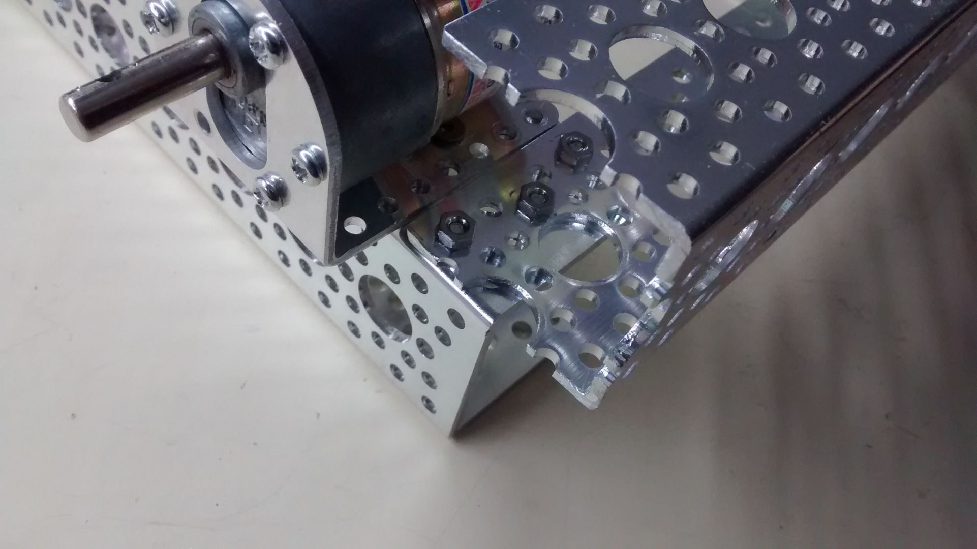 6WD Robot With Aluminum Chassis : 7 Steps (with Pictures) - Instructables