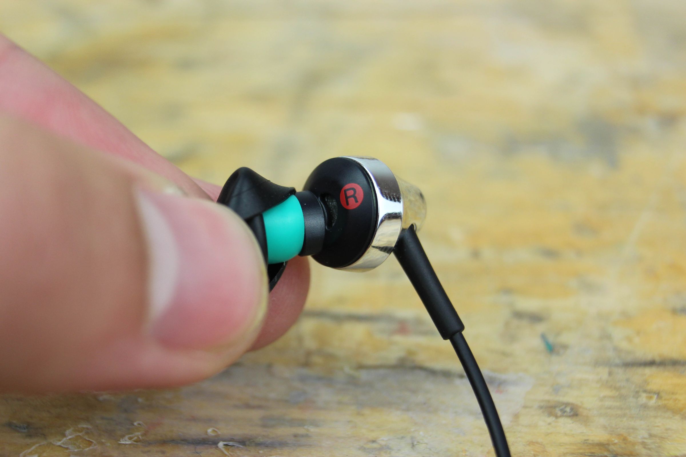 How to Make Super-neat and Easy Custom-fit Earbuds / In-ear Monitors ...