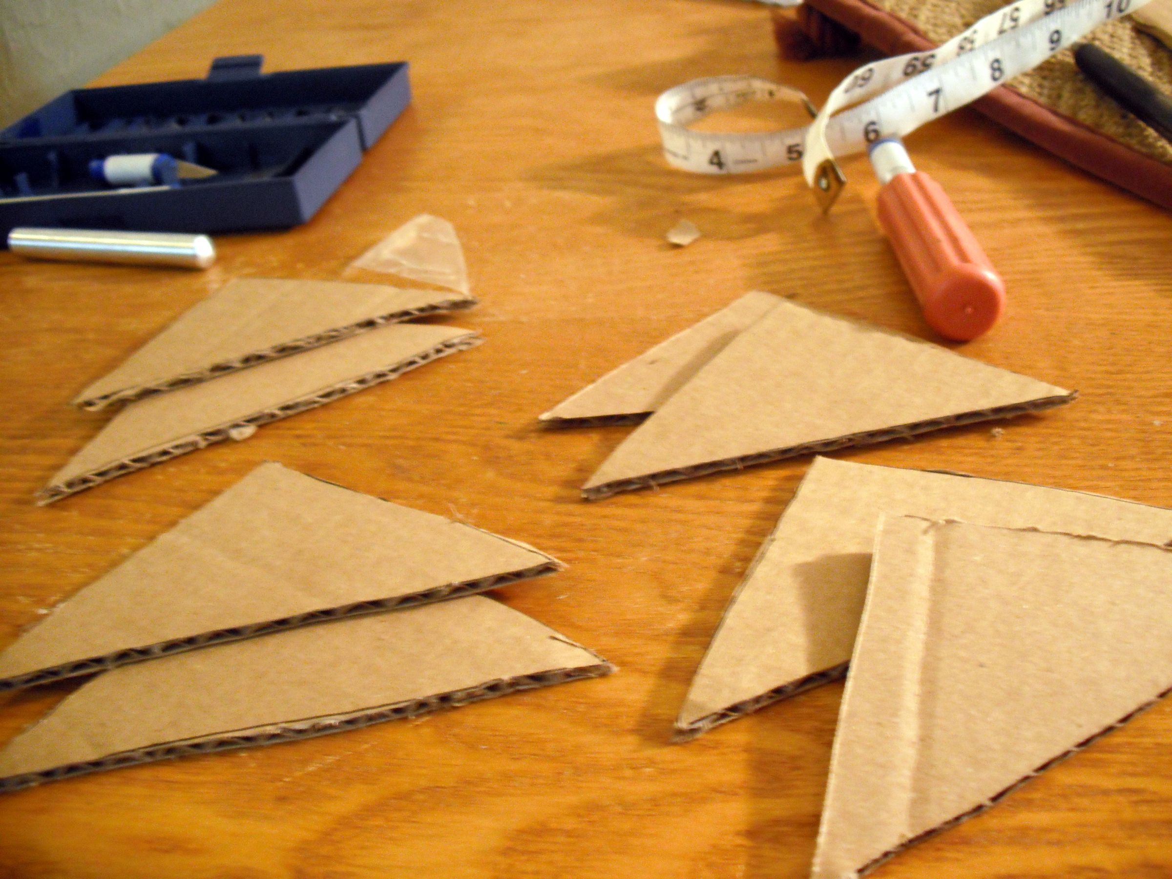 D.i.y. Cardboard Shelf : 11 Steps - Instructables