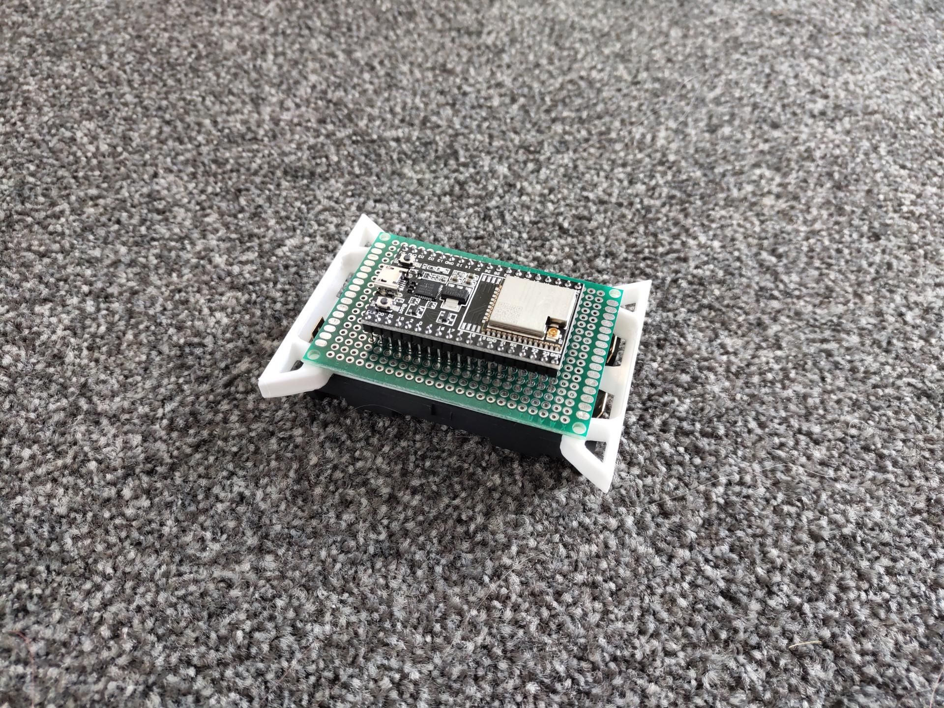 ESP32 Small Robot Dog (closed) : 7 Steps (with Pictures) - Instructables